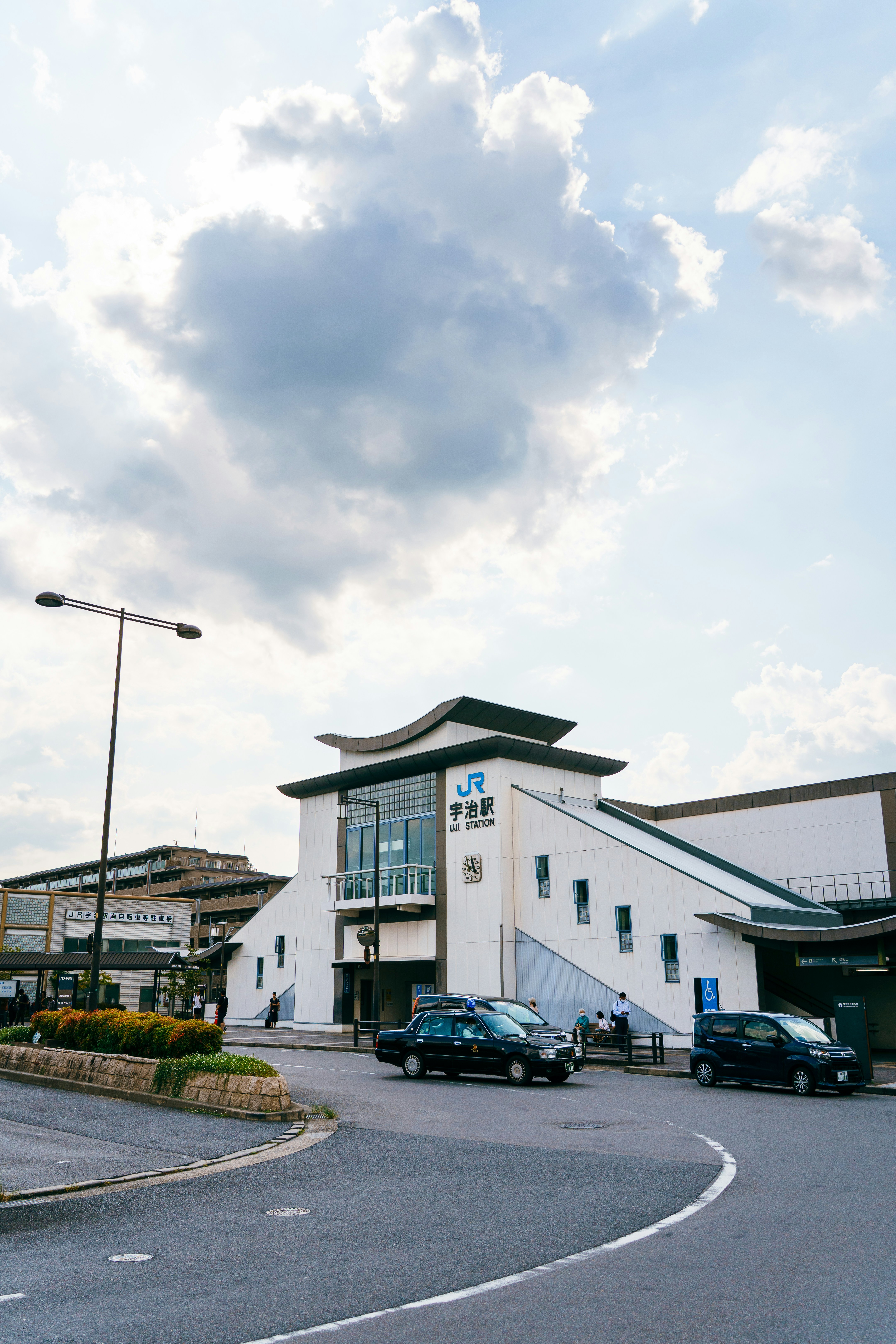 Urban Gateway: The Architectural Elegance of Yuuki Station