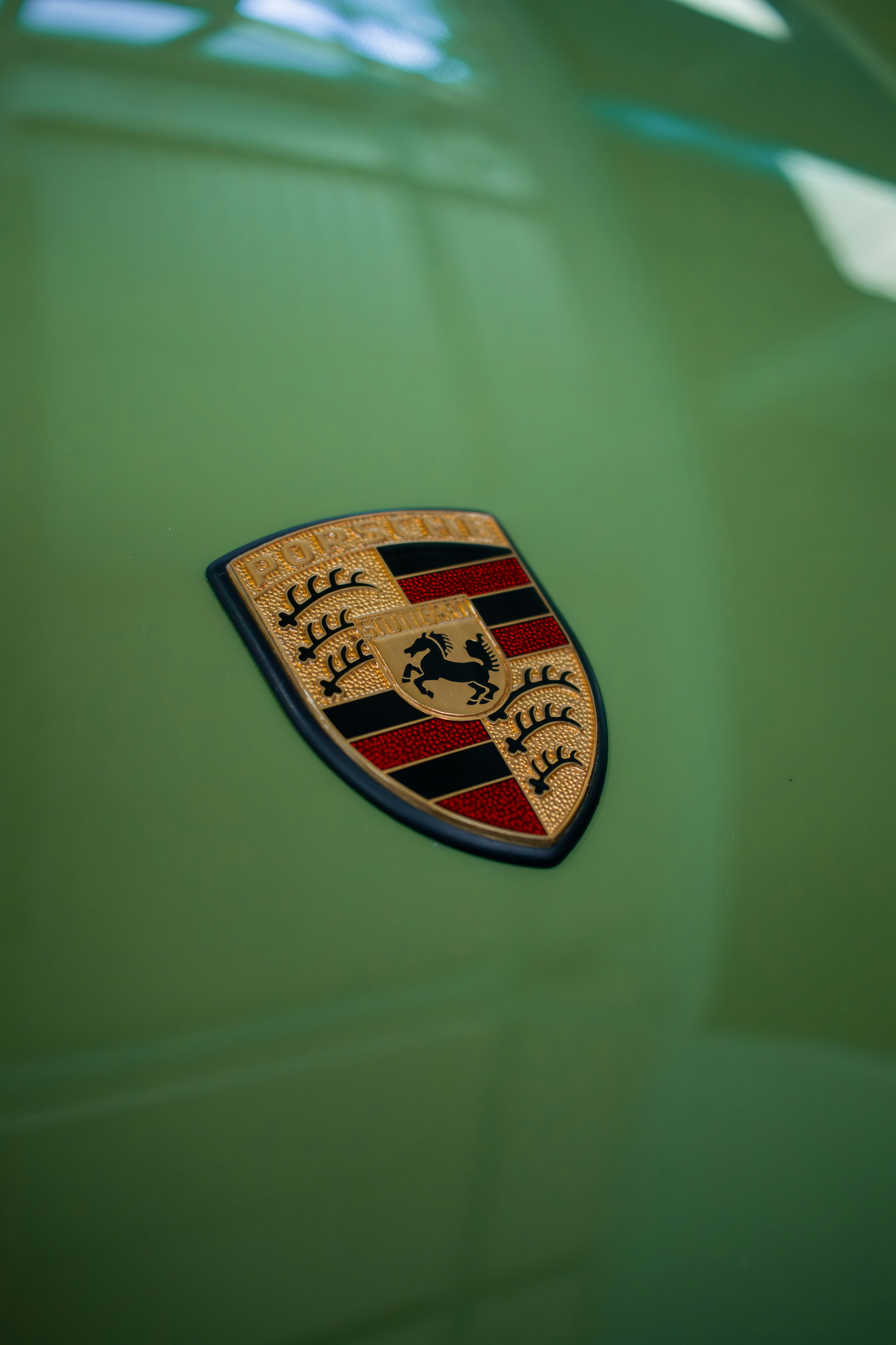 Herald of Speed: The Iconic Emblem