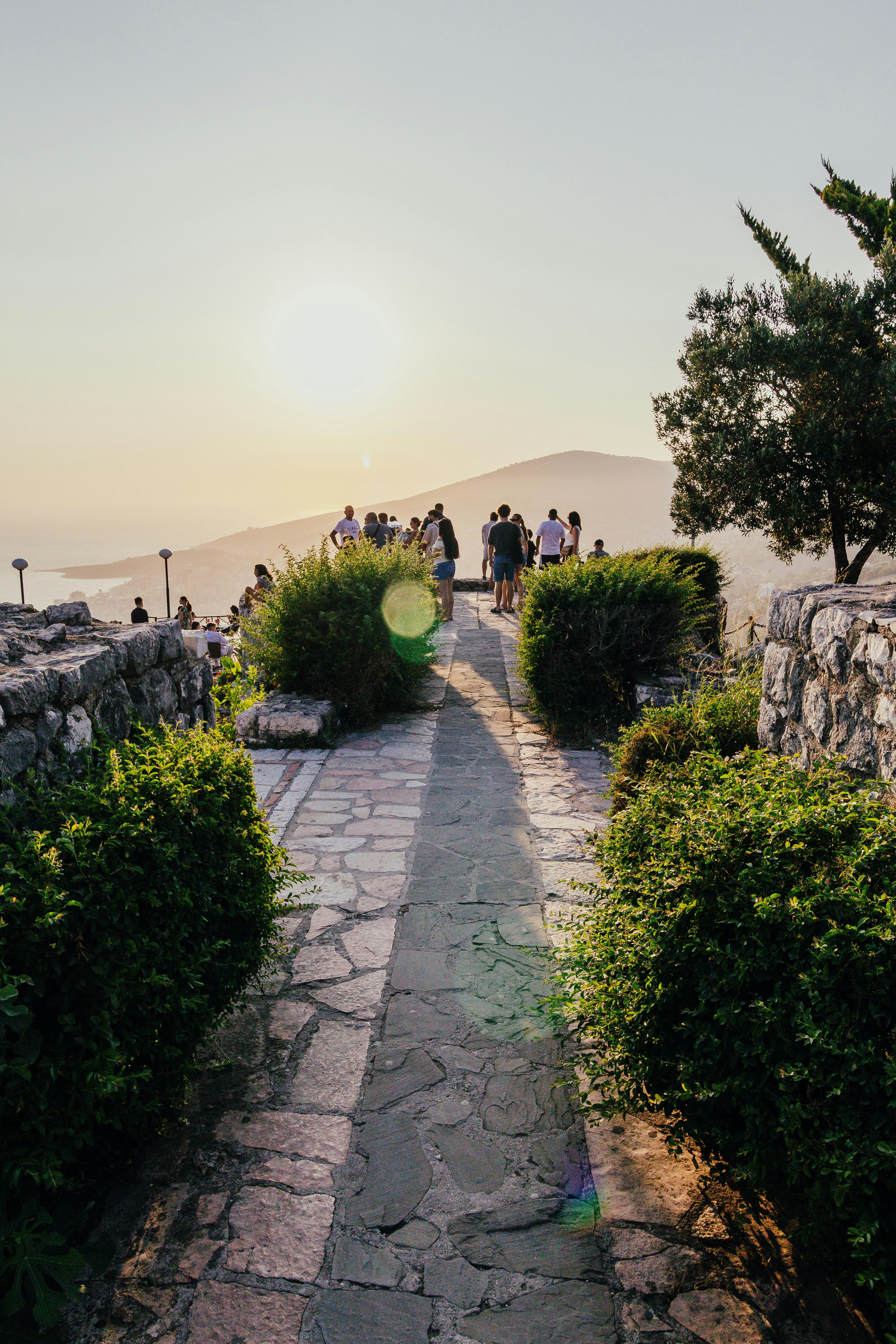 Sunlit Path to the Sea View: A Quiet Climb Above the Cliffs