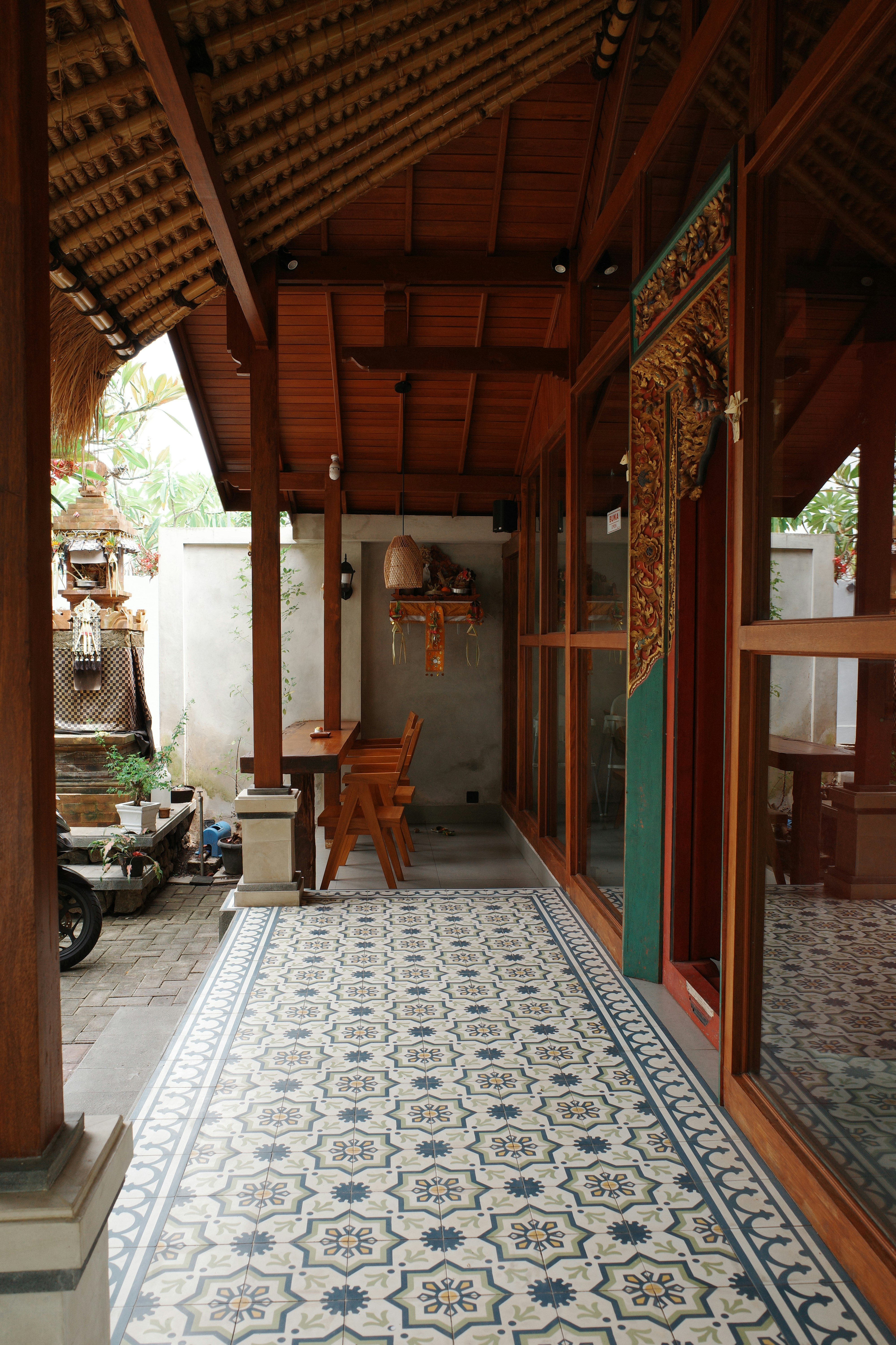 Embrace of Tradition: A Serene Balinese Entryway