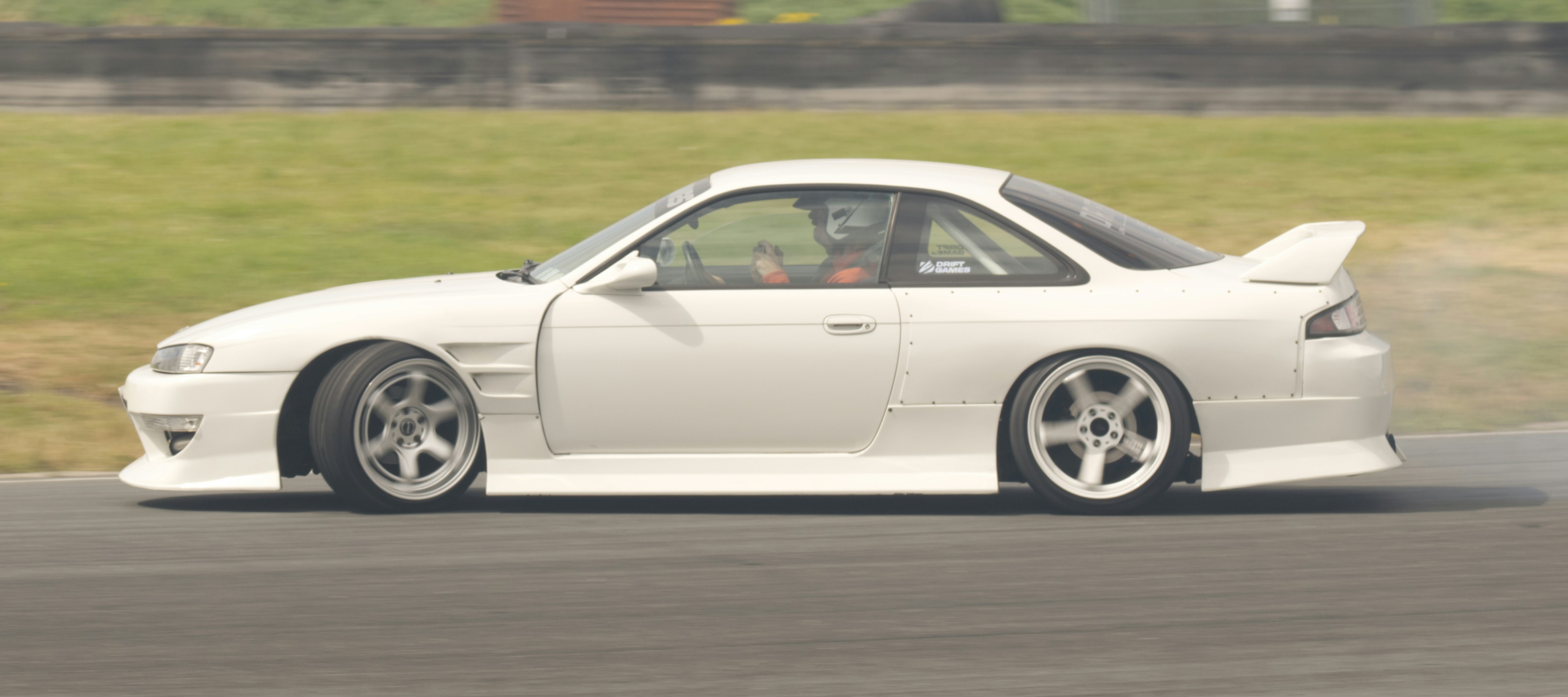 Drifting Dynamics: The Art of Precision on Asphalt