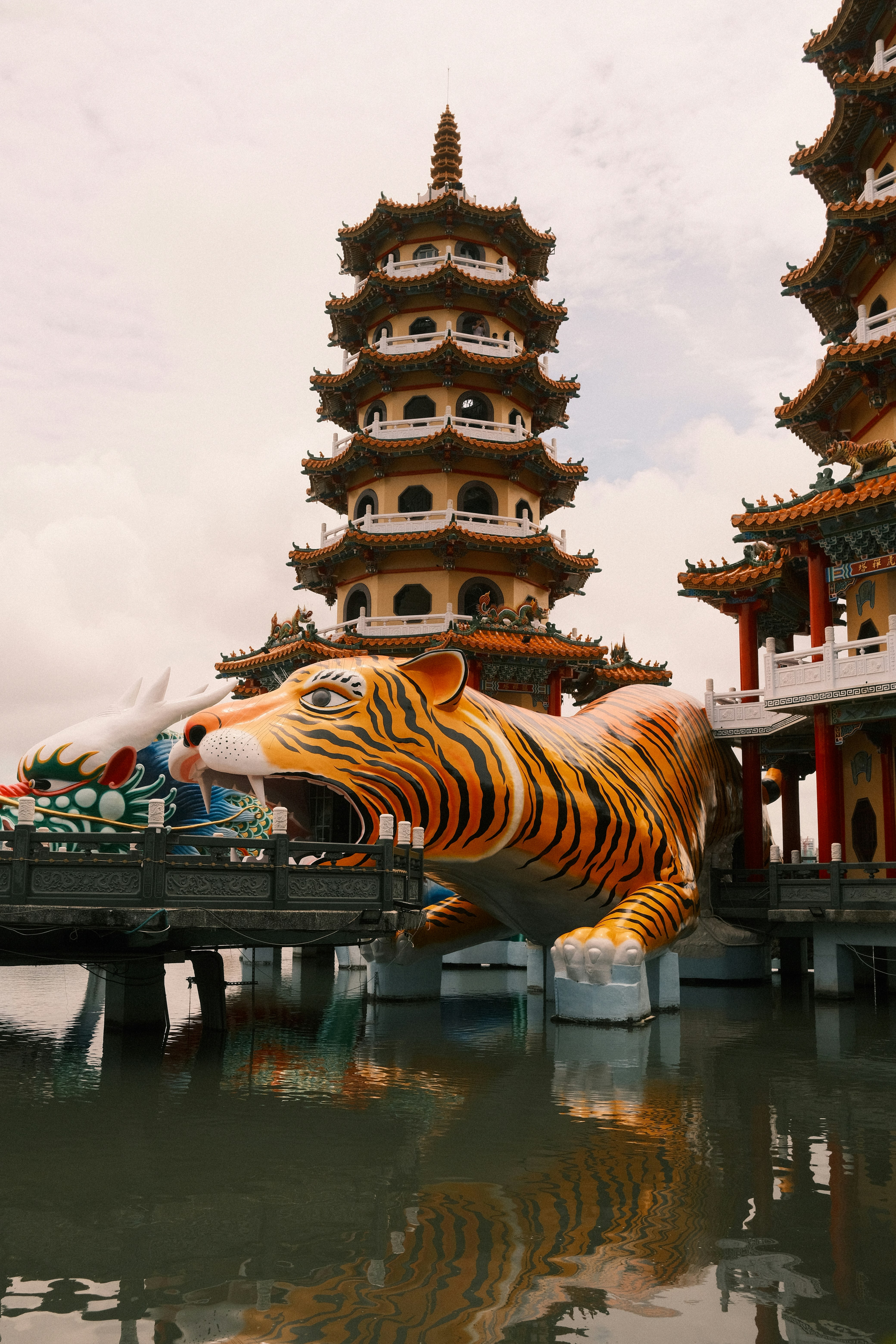Tiger and dragon pagodas in taiwan.