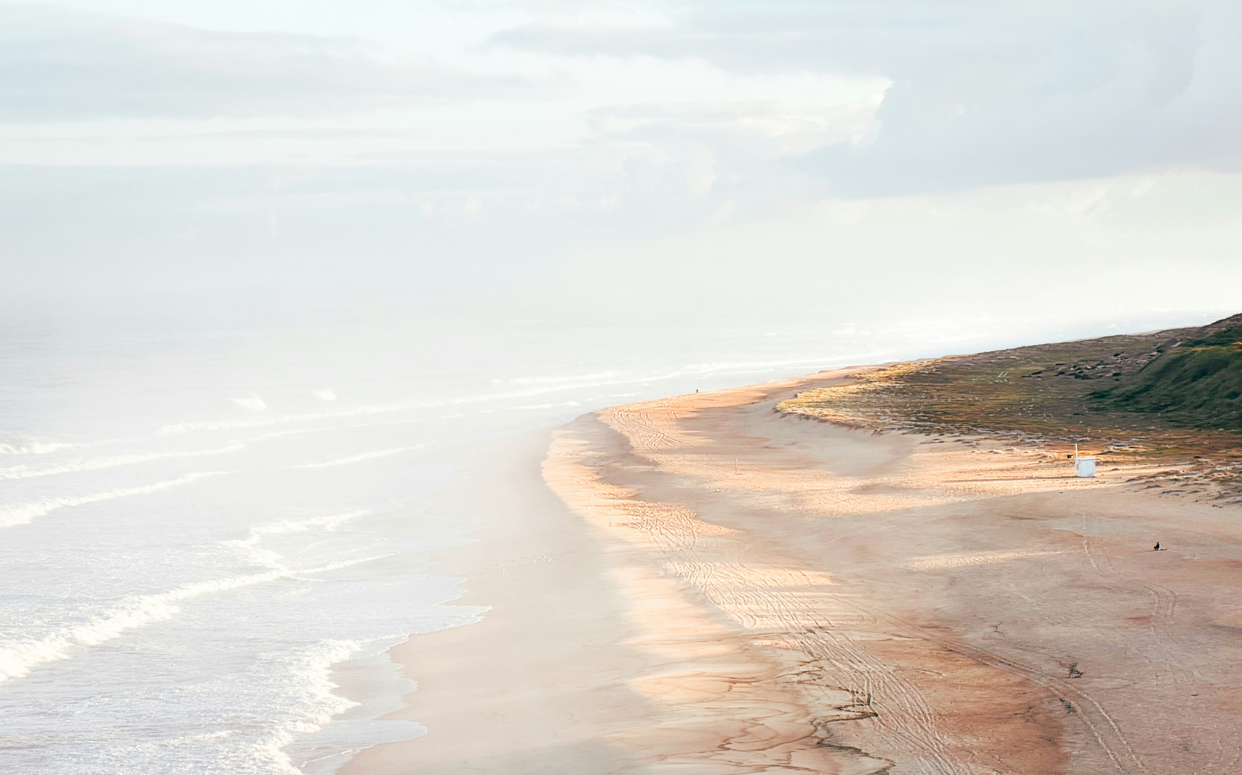 Whispers of the Tide: A Serene Coastal Escape