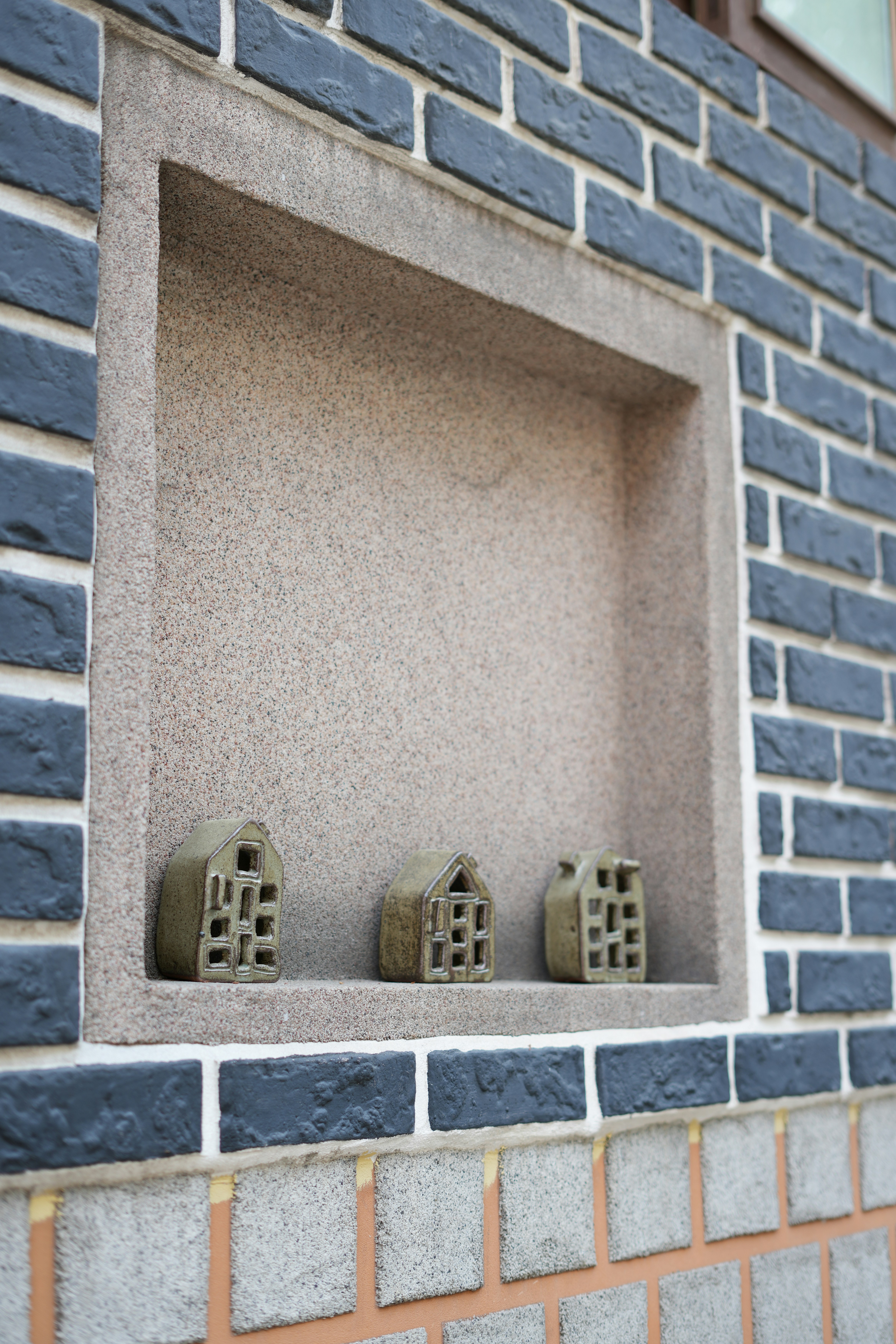 Whimsical Abode Display: A Niche of Charm