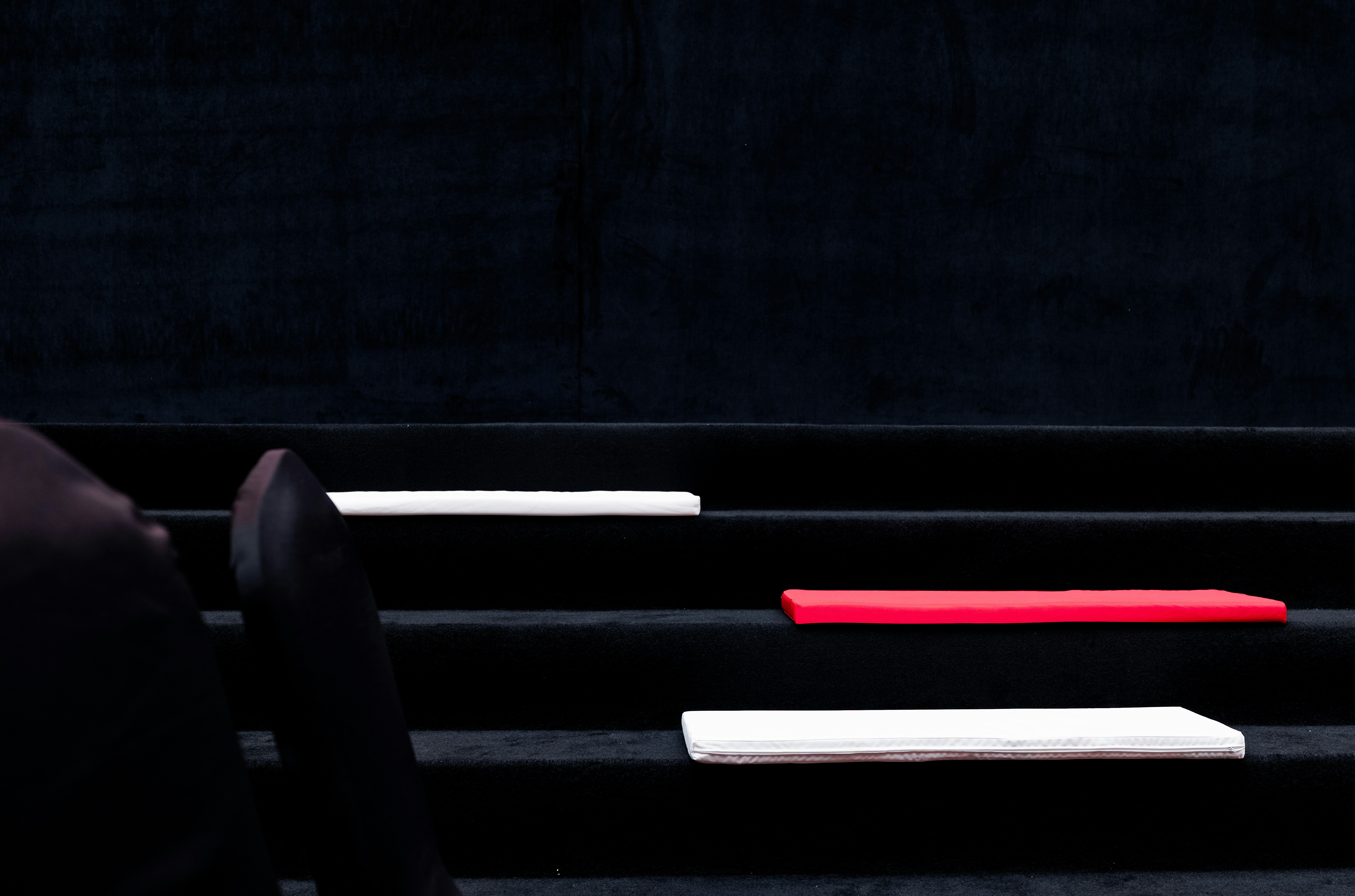 Layers of Contrast: A Minimalist Stage Setup