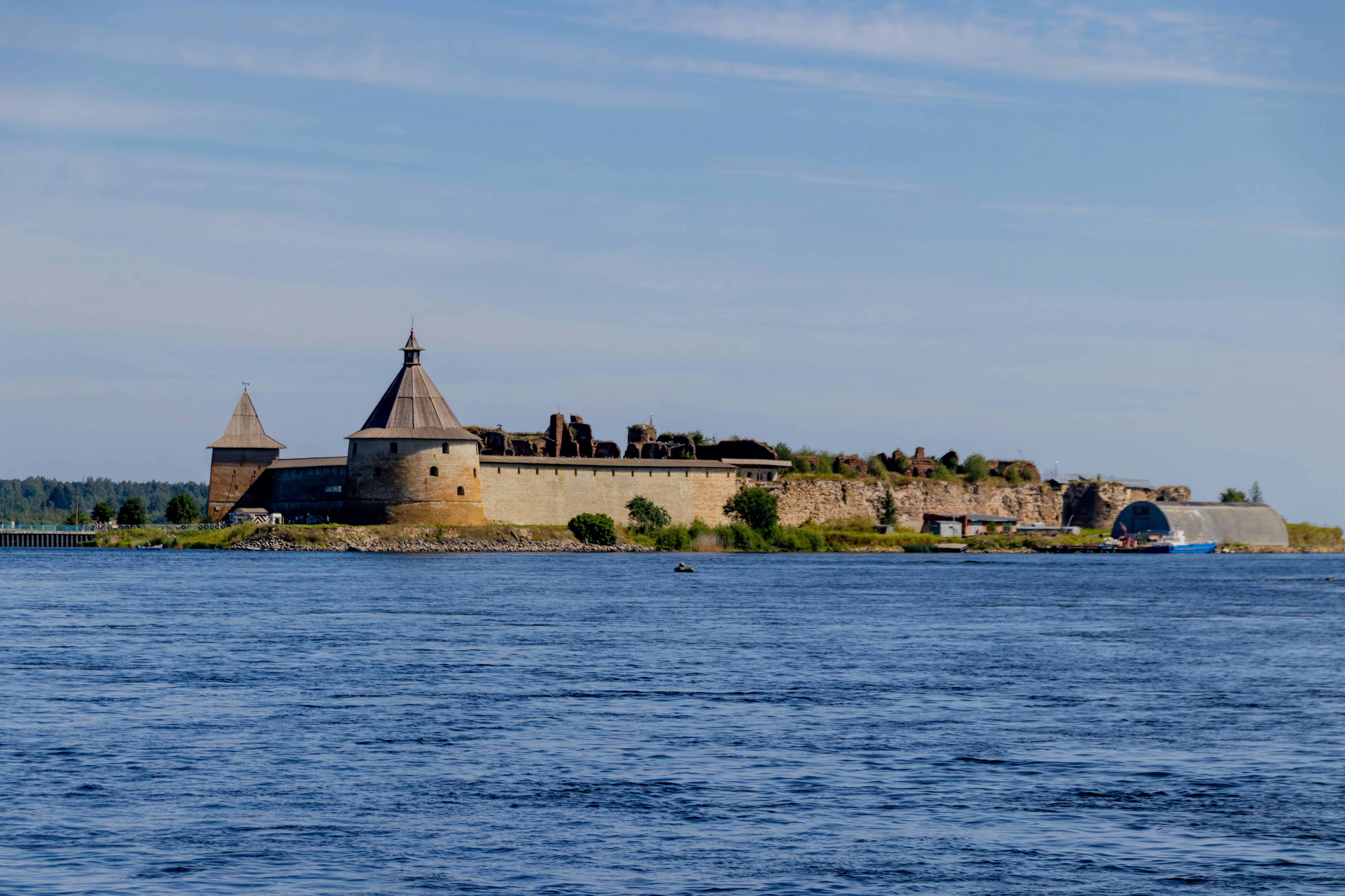 Fortress Oreshek | A medieval fortress sits on an island in the water.