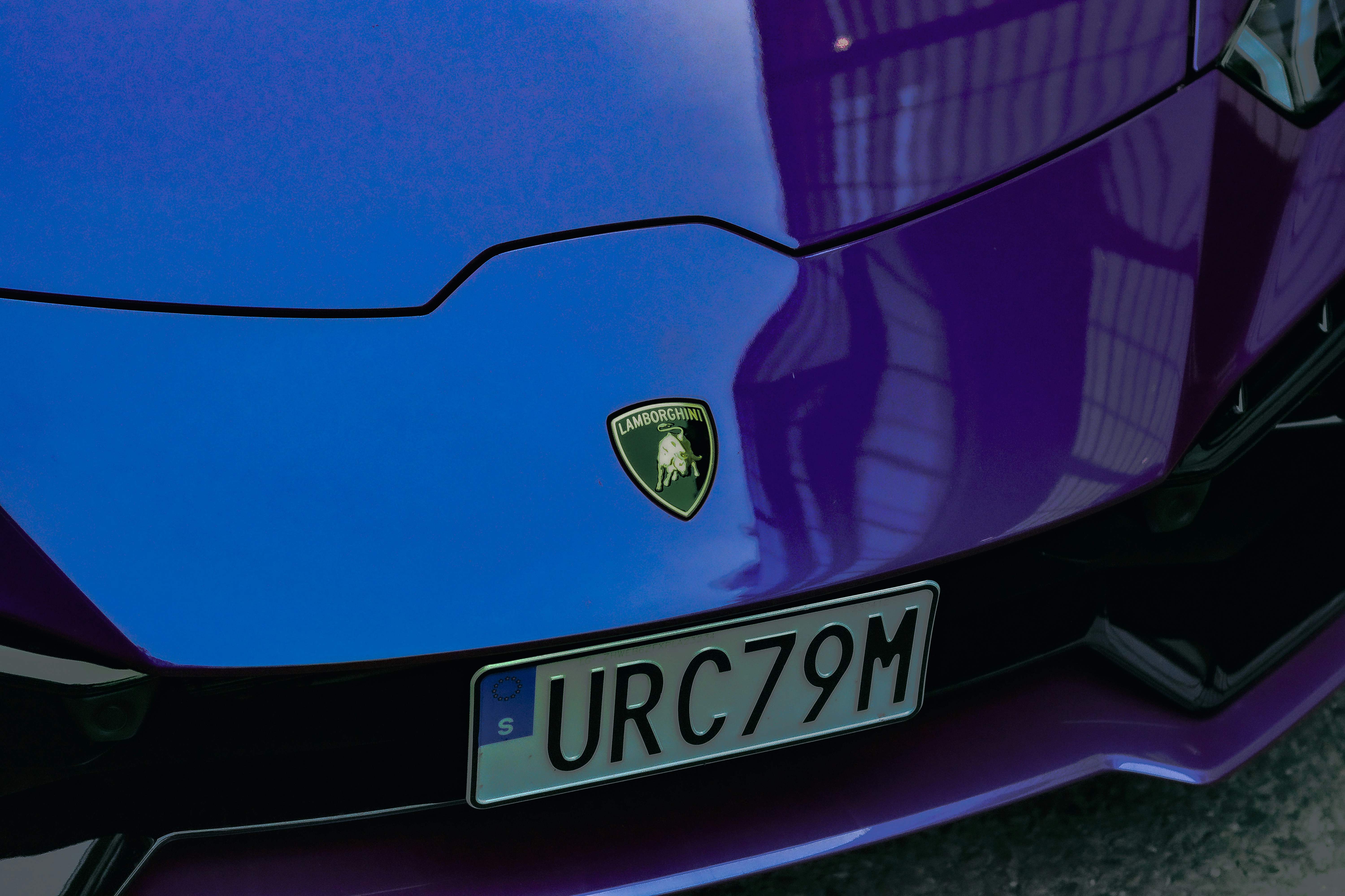 The Essence of Italian Engineering: A Close-Up on Luxury