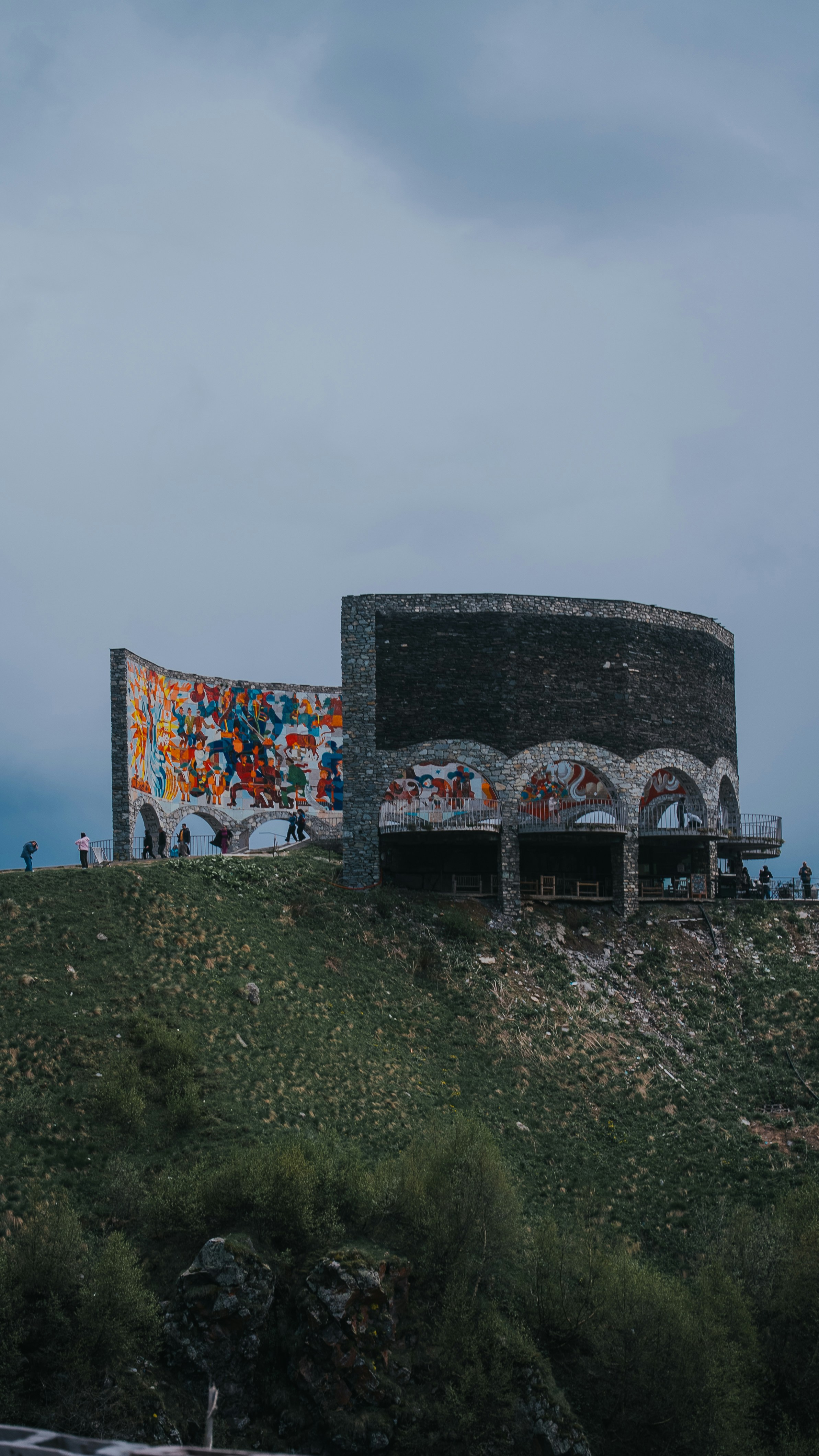 Echoes of History: A Vibrant Mural on the Cliffside
