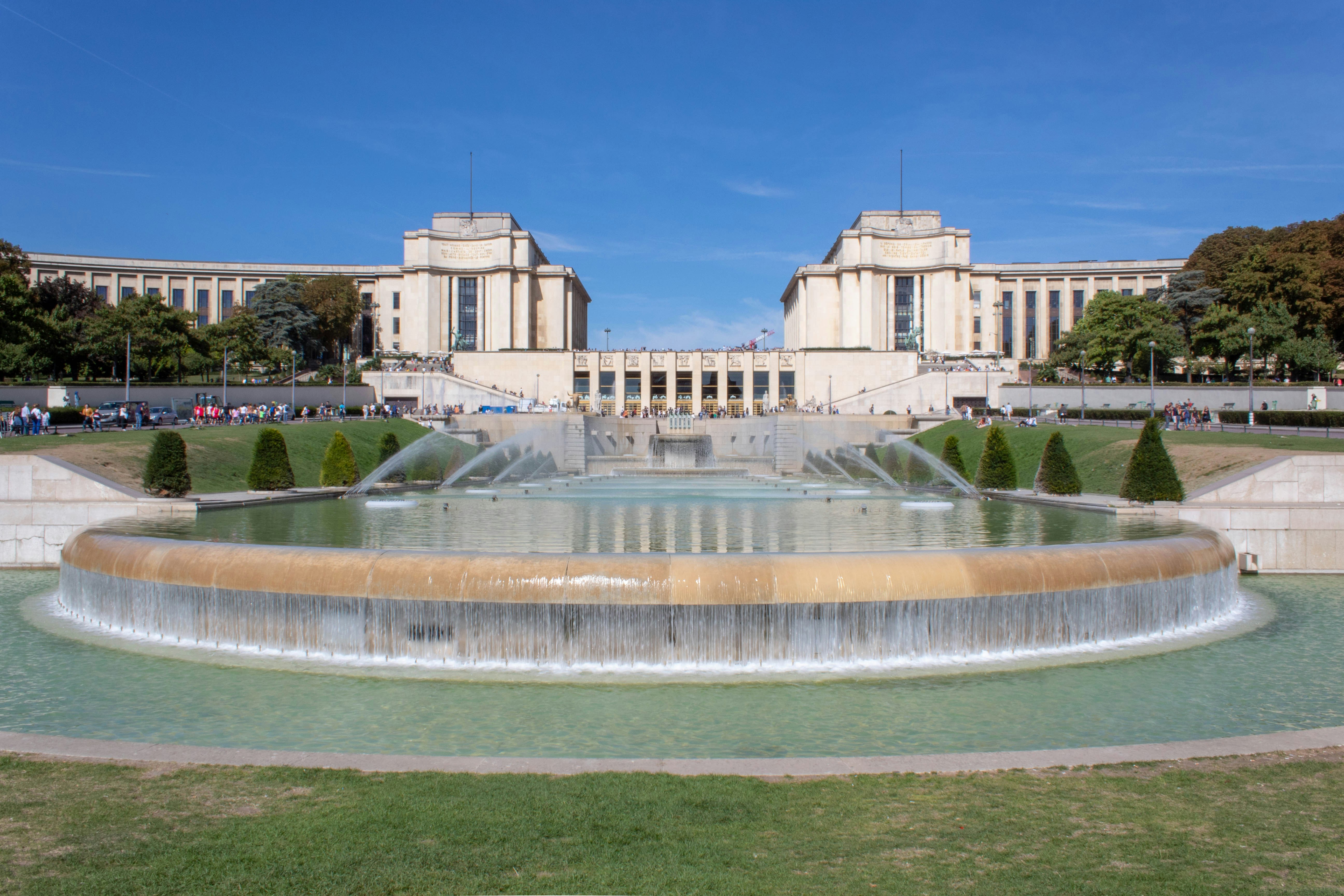 Harmony of Water and Architecture at Trocadéro