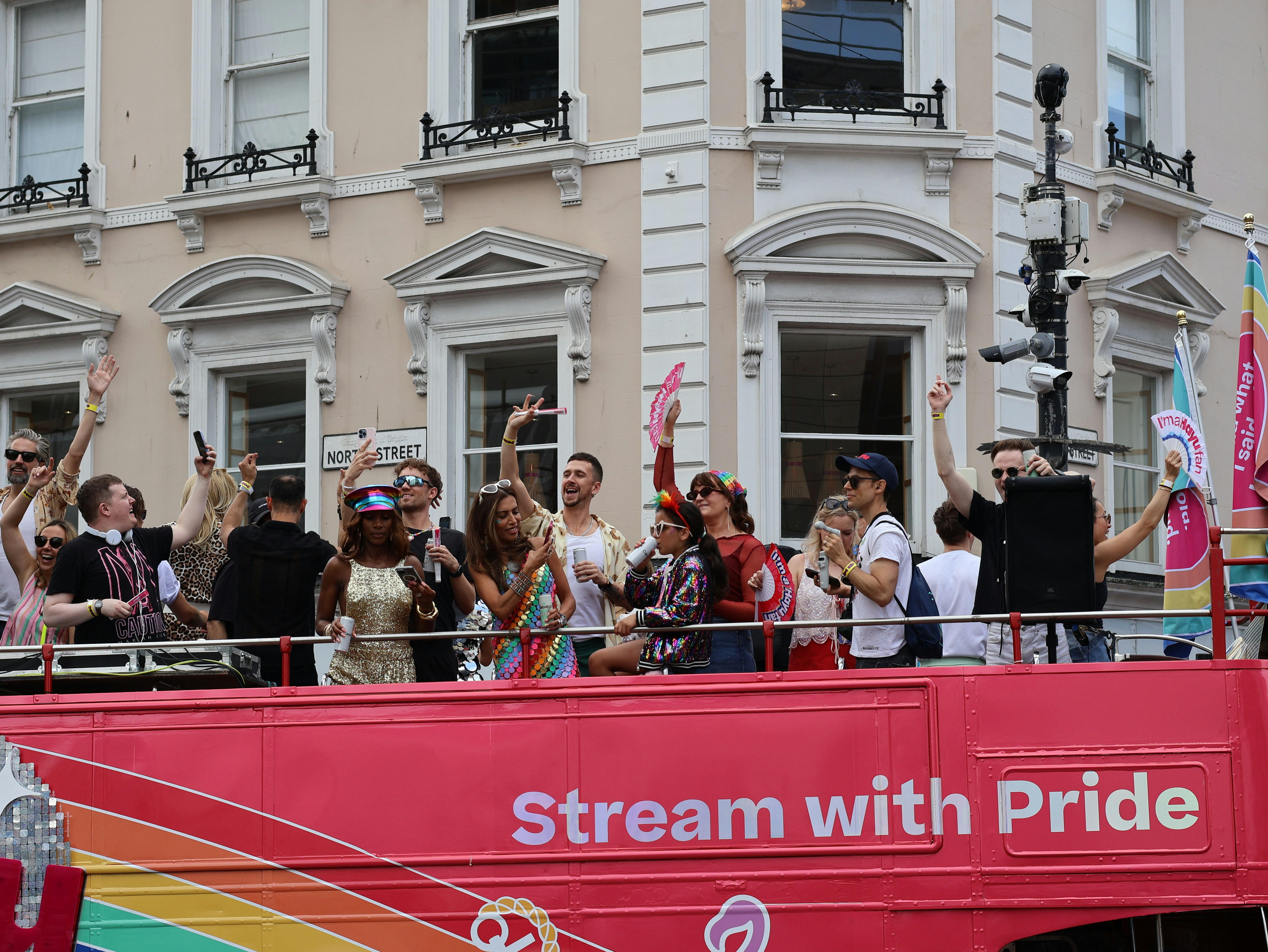 Cheer on Wheels: A Pink Pride Bus Bursting with Celebration