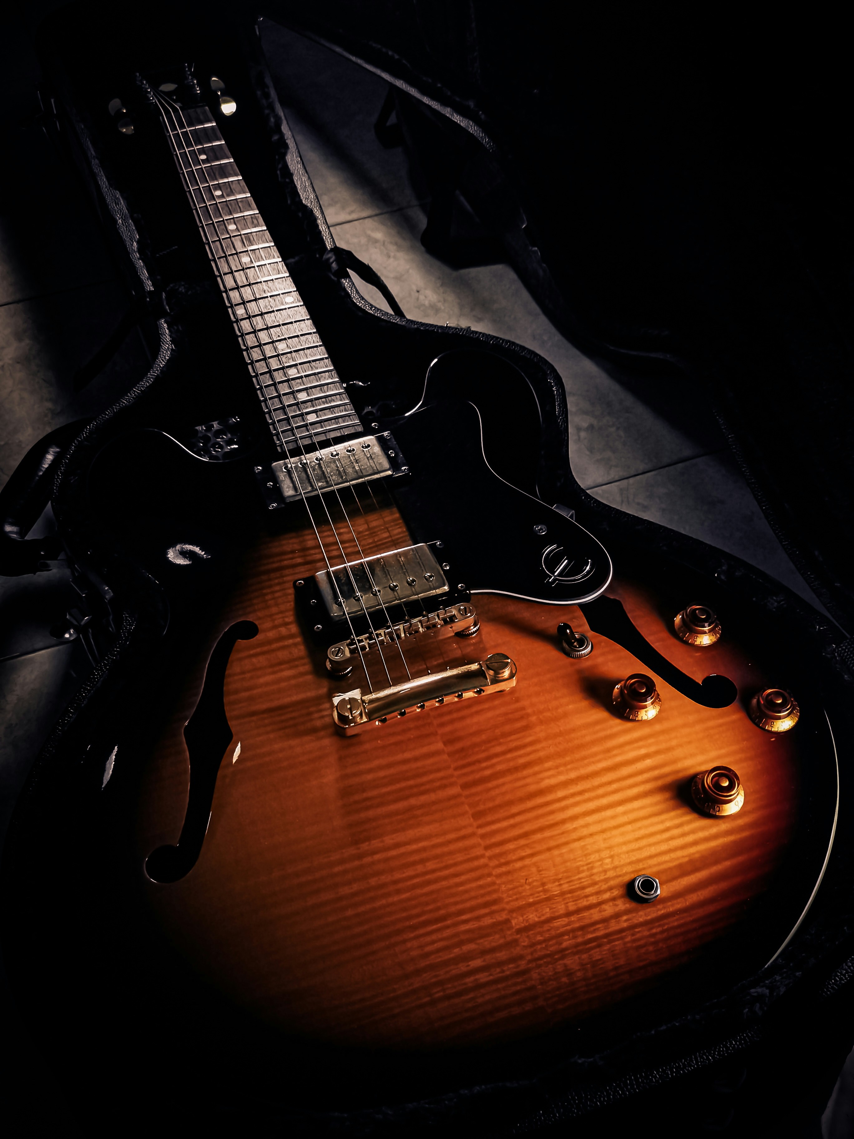 Harmonic Elegance: The Guitar's Silent Serenade