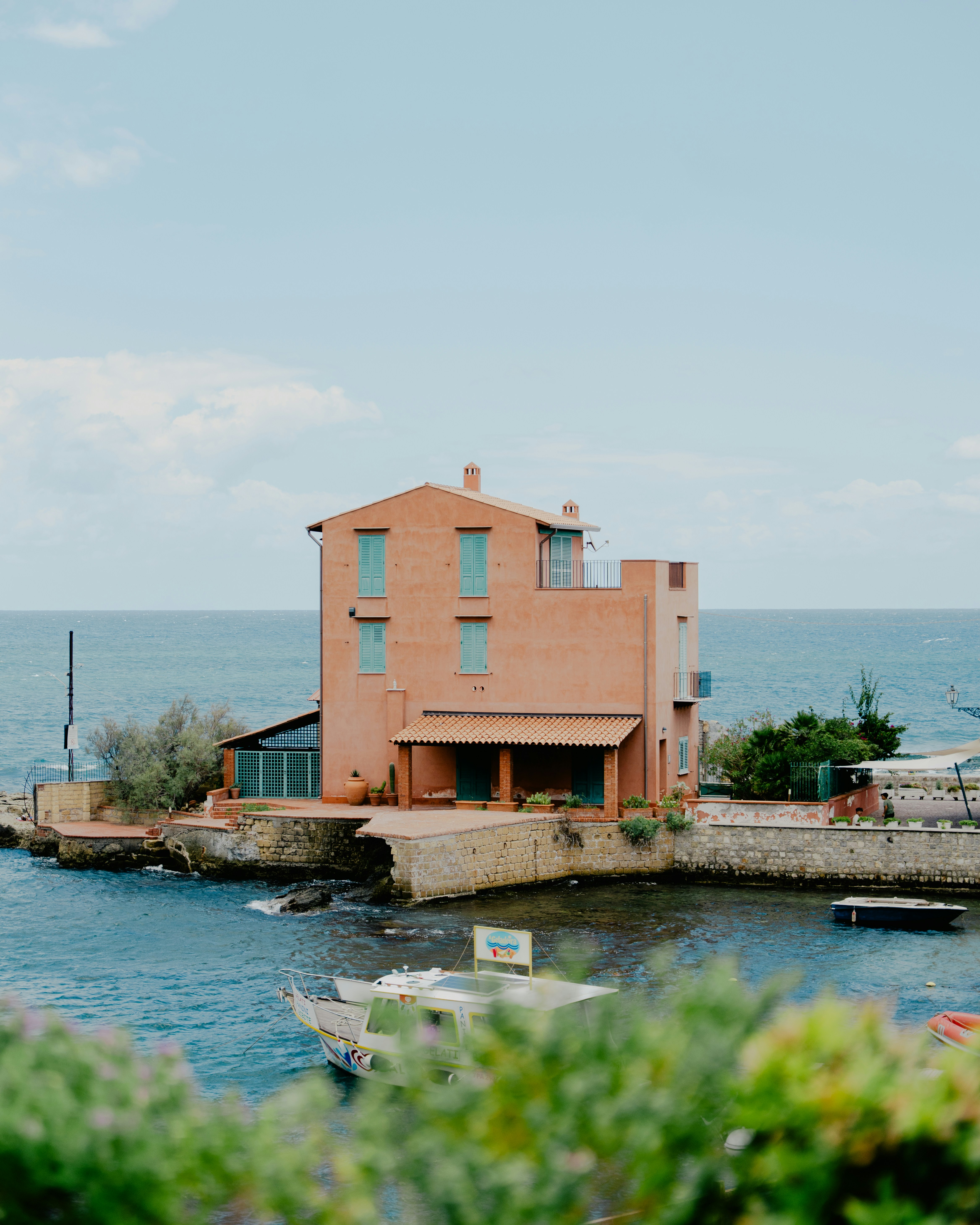 Harborfront Harmony: A Coastal Retreat