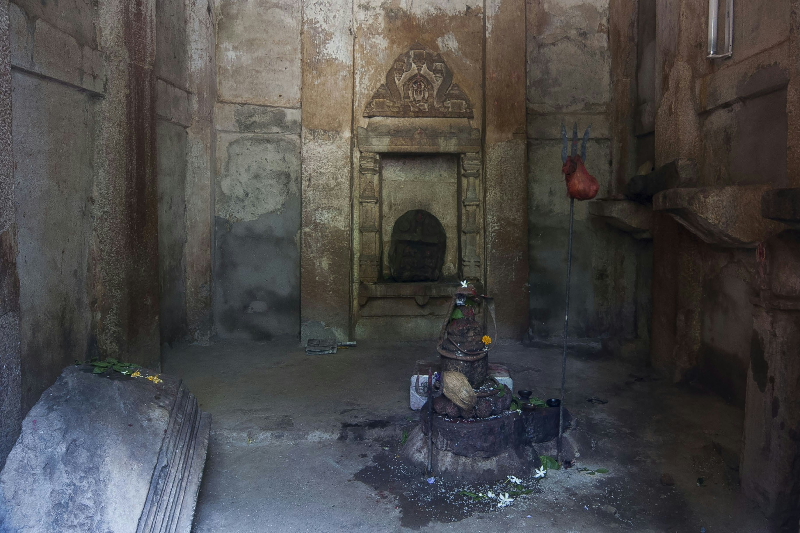 Stone Well in the Silent Sanctum: An Ancient Temple’s Hidden Circle