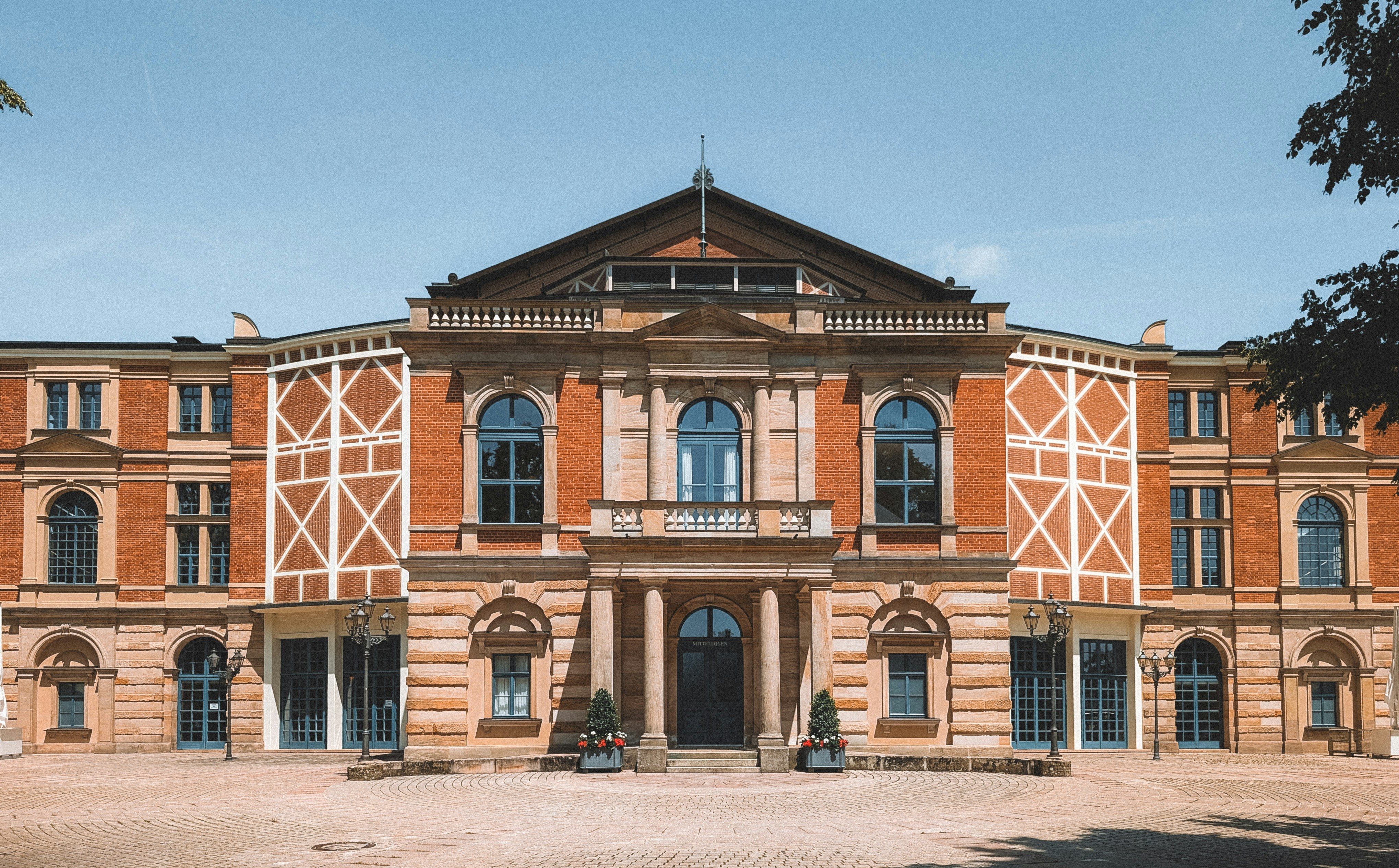 Architectural Harmony: The Elegance of Symmetry