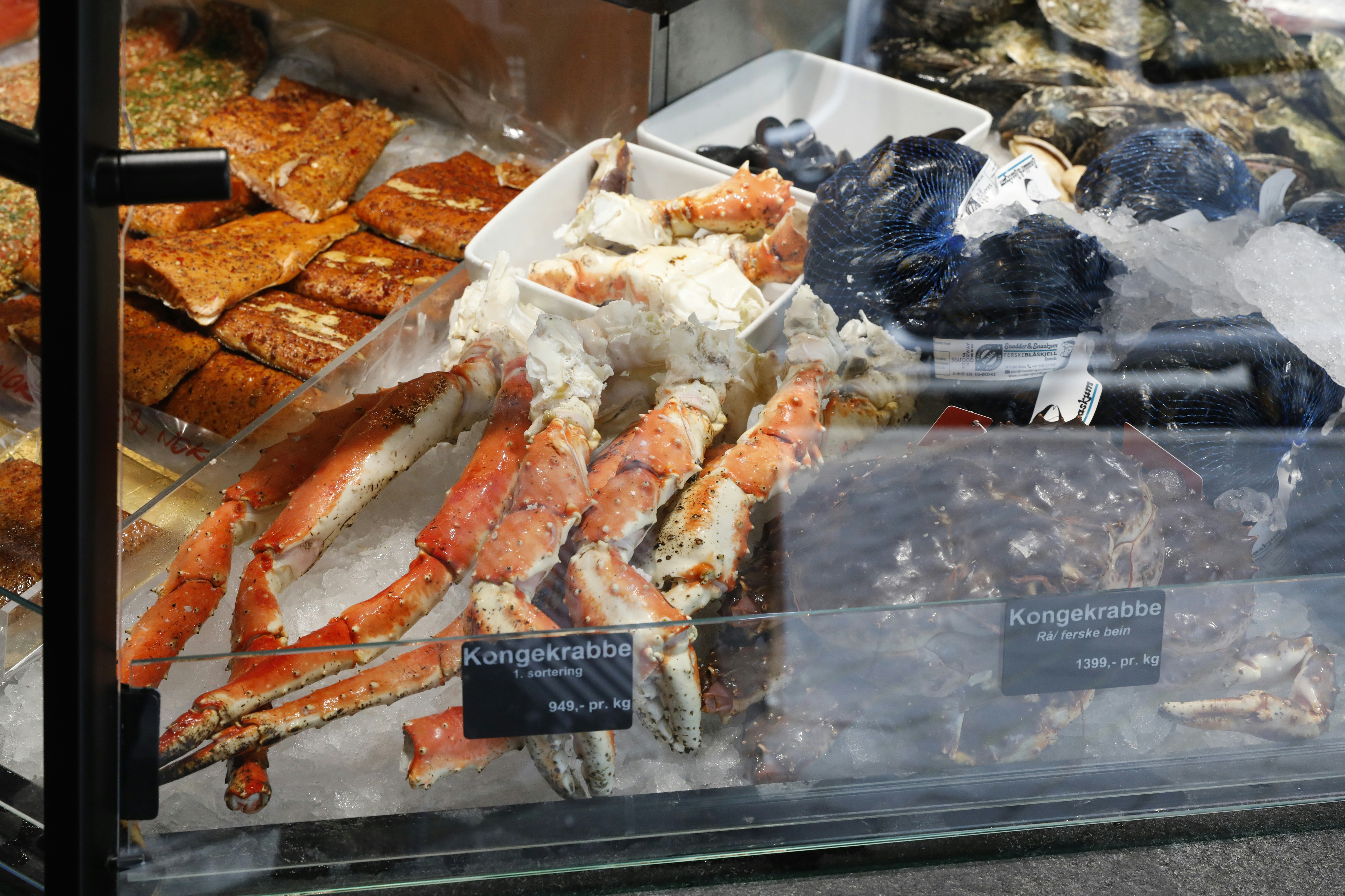 Ocean's Bounty: A Seafood Showcase