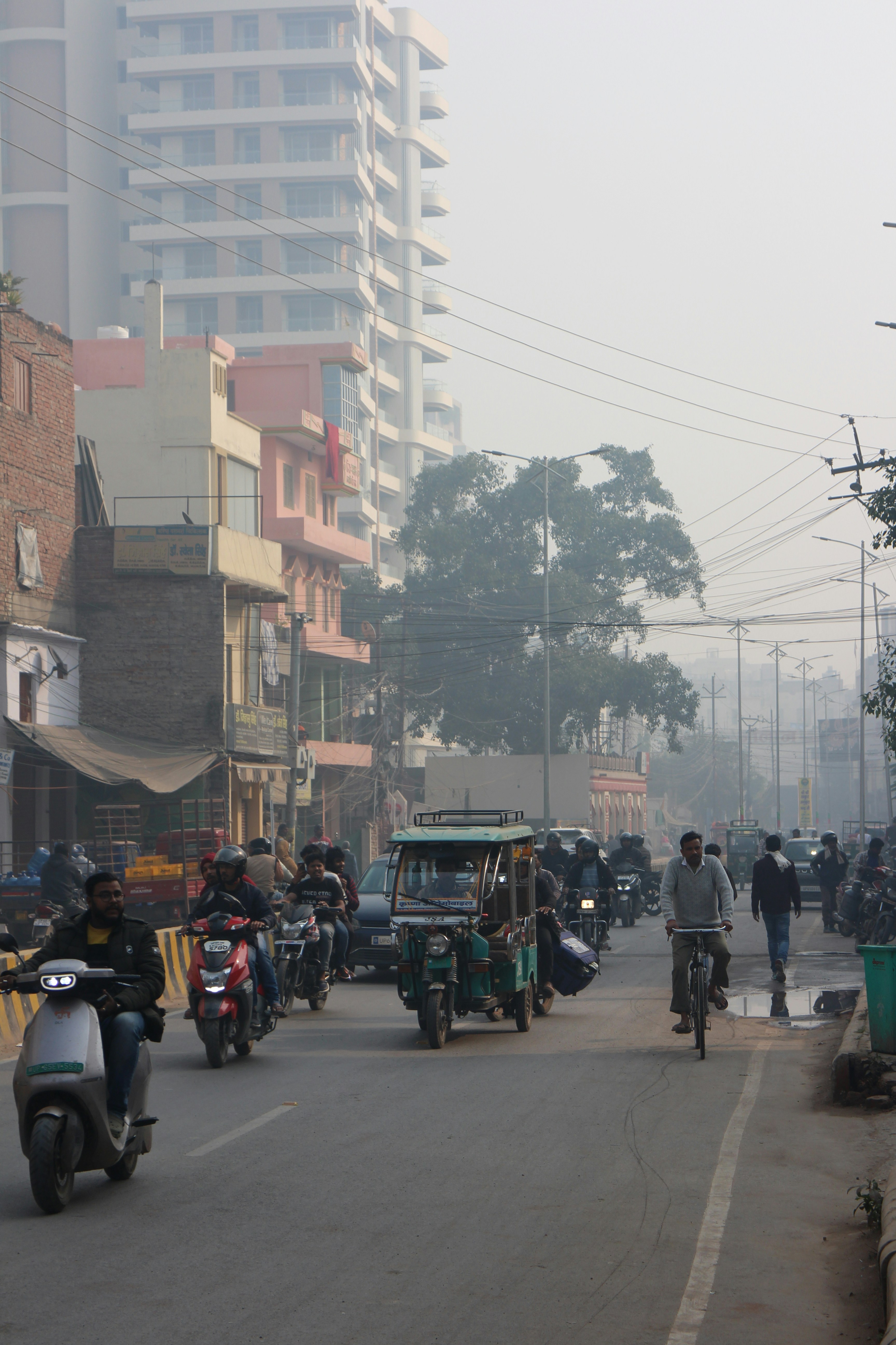 Urban Pulse: A Morning in Motion
