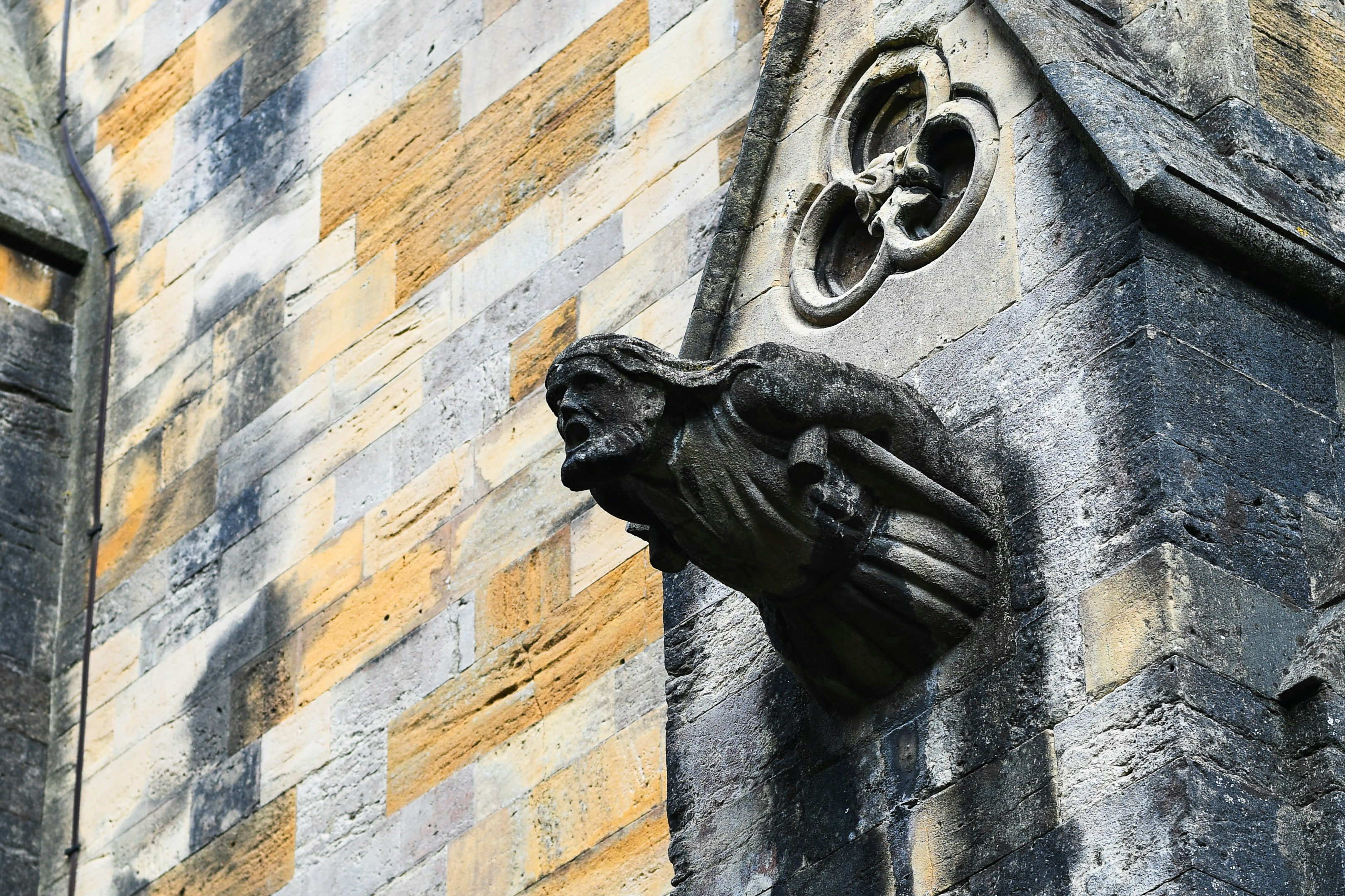 Gargoyle on a stone building photo – Free Texture Image on Unsplash