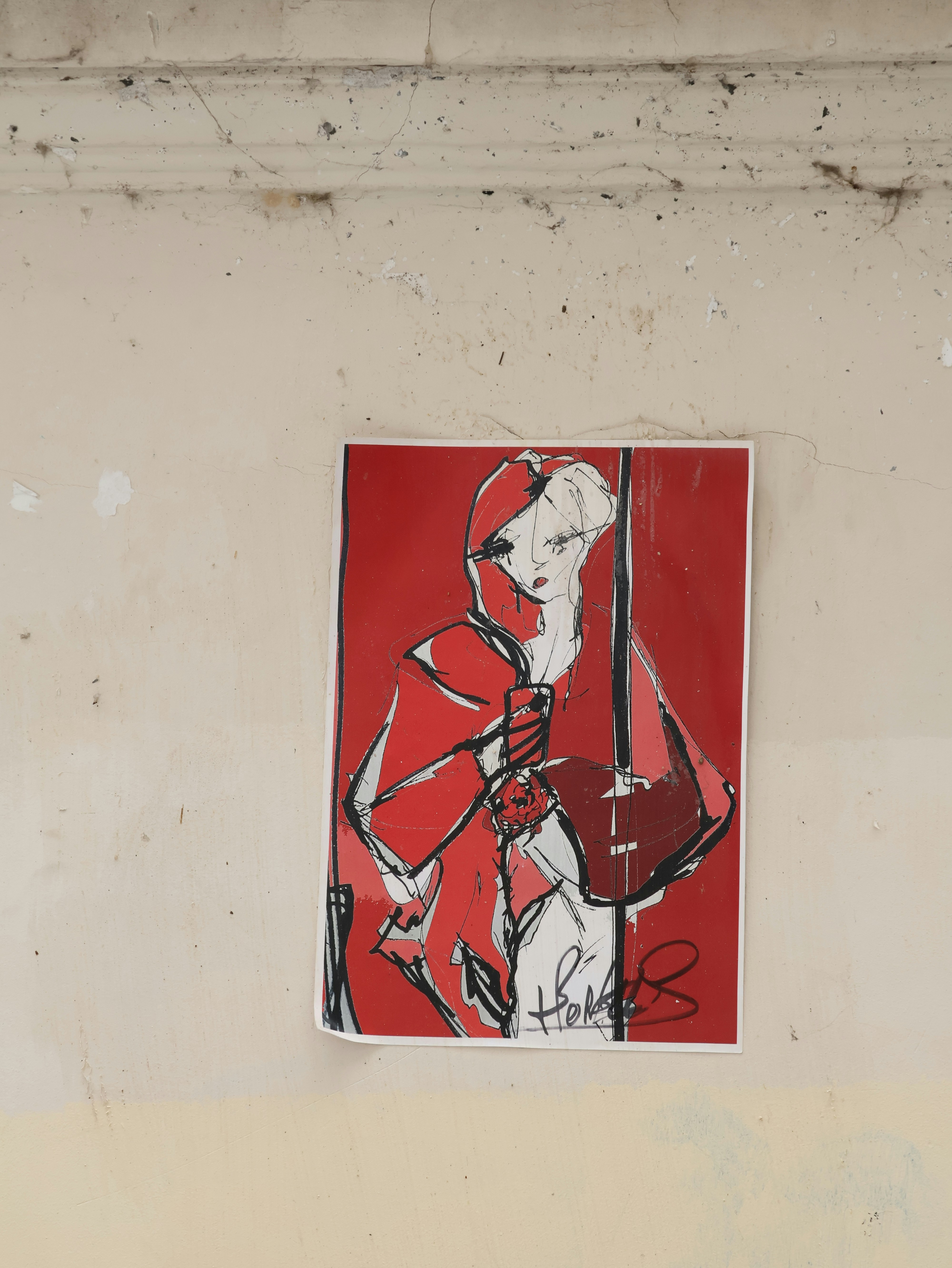 The Silent Guardian: A Study in Red and Shadows