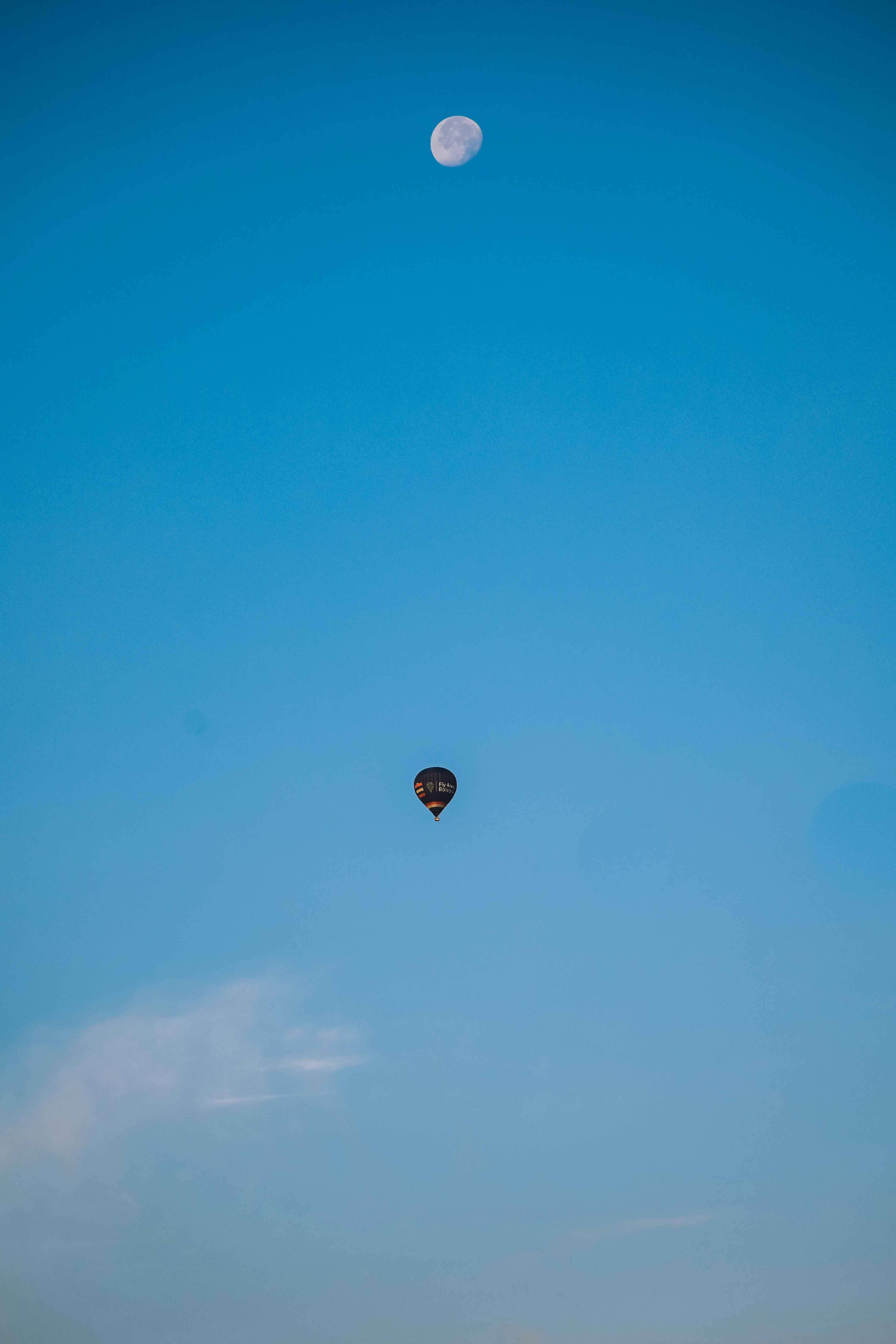 Ascendancy: A Balloon's Journey Through the Celestial Canvas
