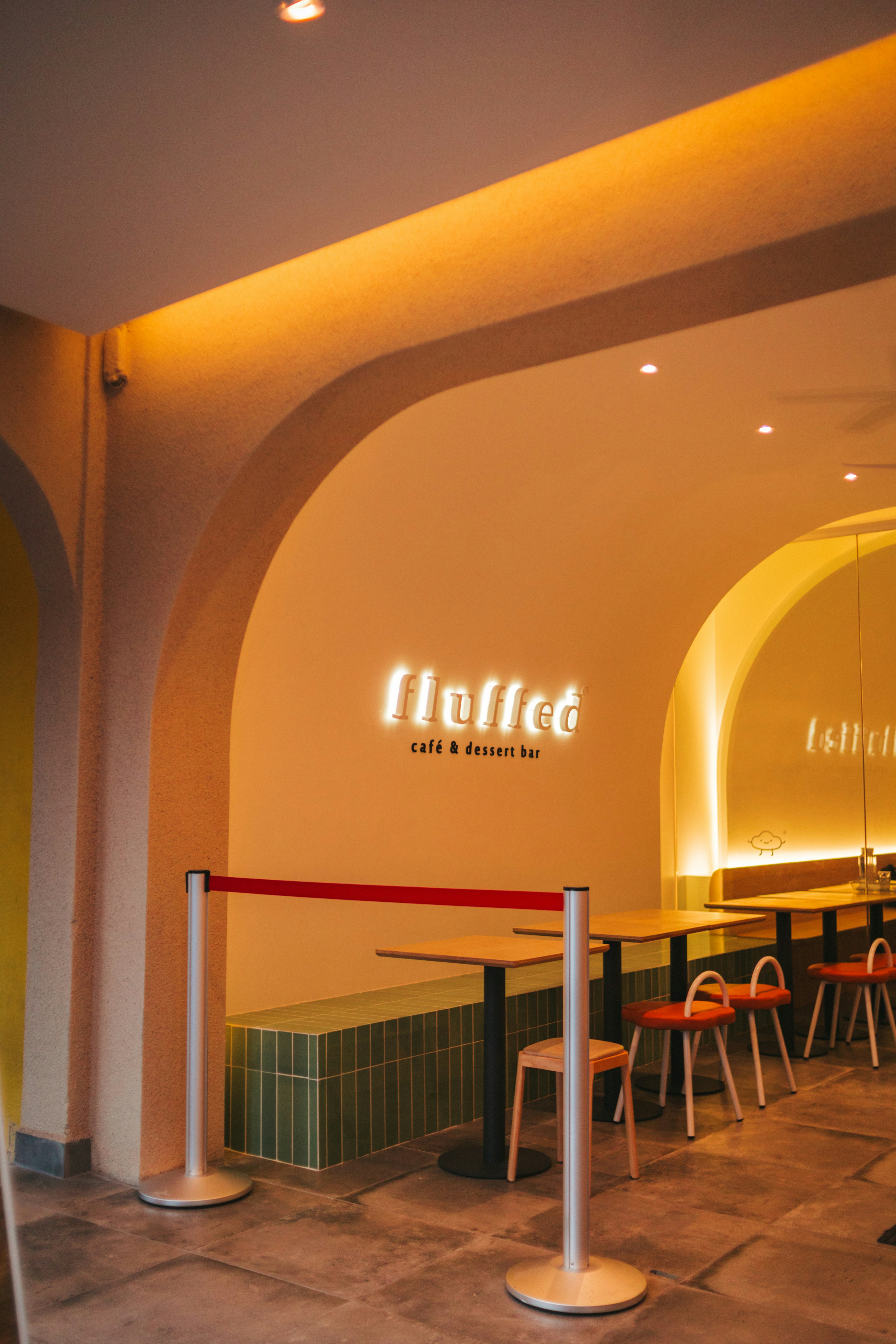 A Cozy Retreat: Fluffed Café's Warm Ambiance