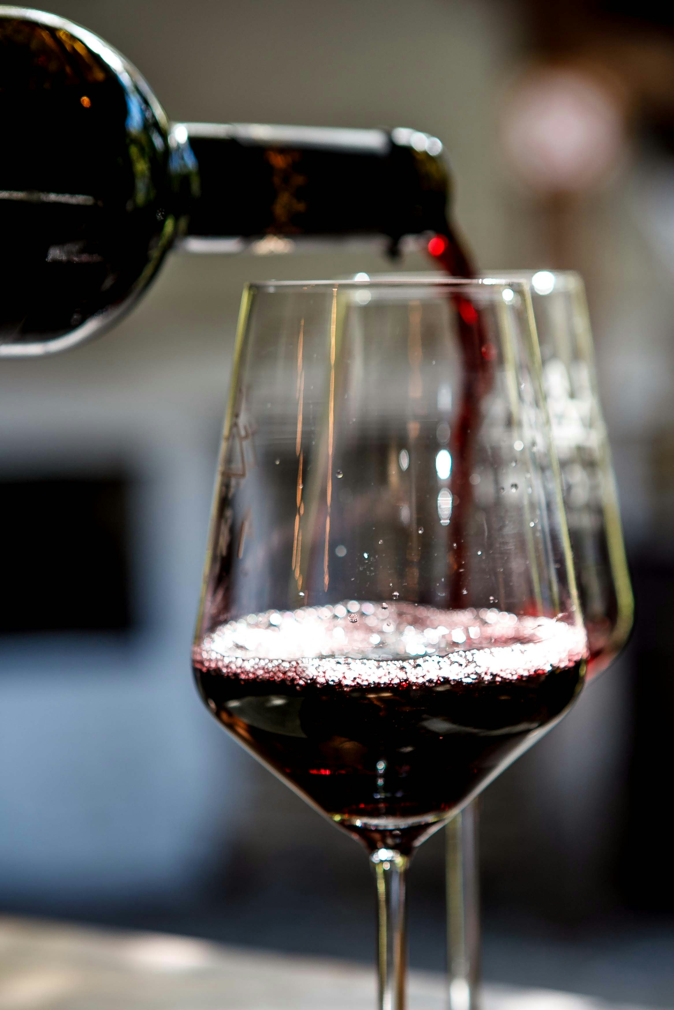 Pouring Elegance: A Wine Ritual