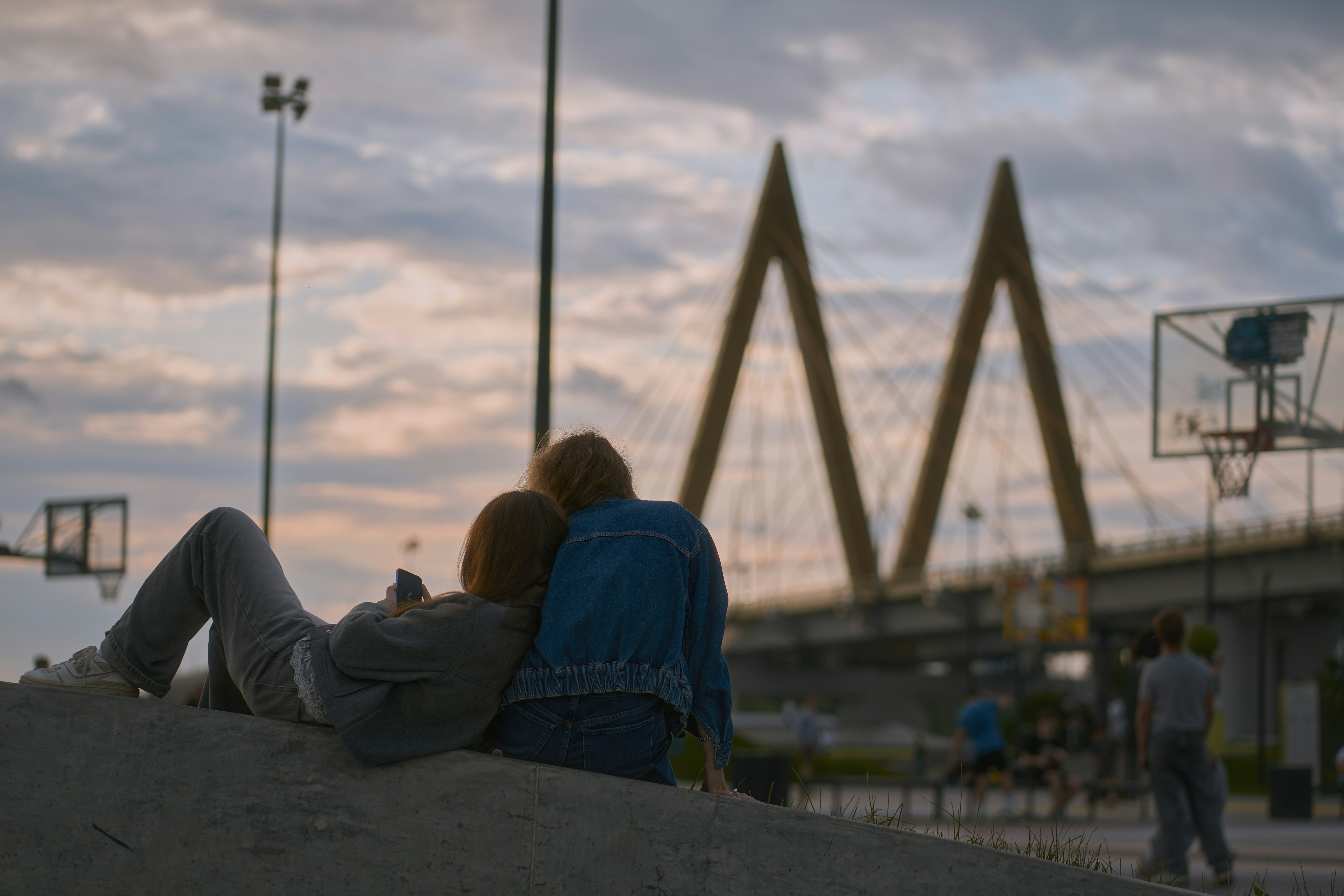 Embracing Moments Under the Urban Sky