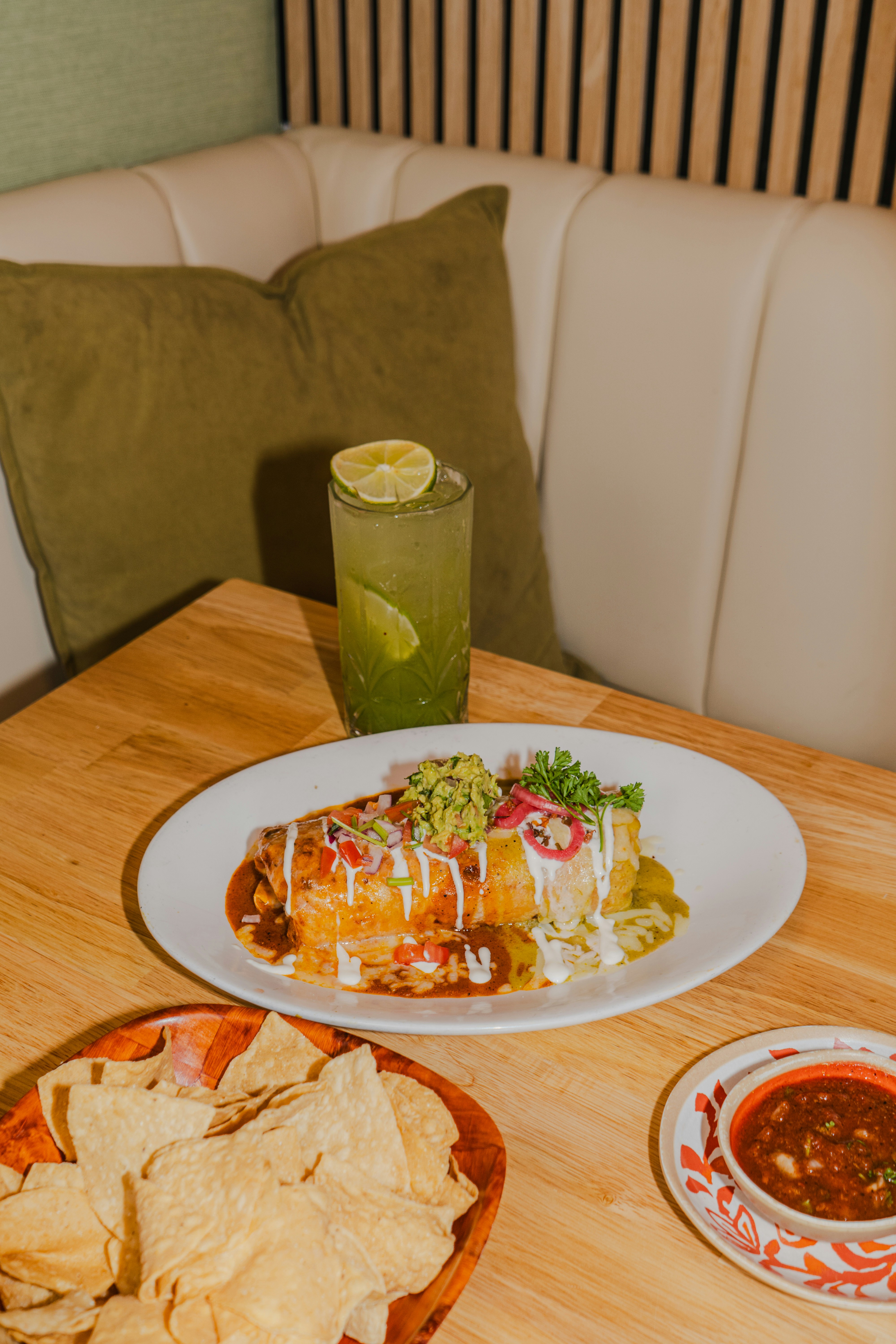 Green Mojito and Plate of Tacos: Colorful Bistro Fusion on a Parked Table