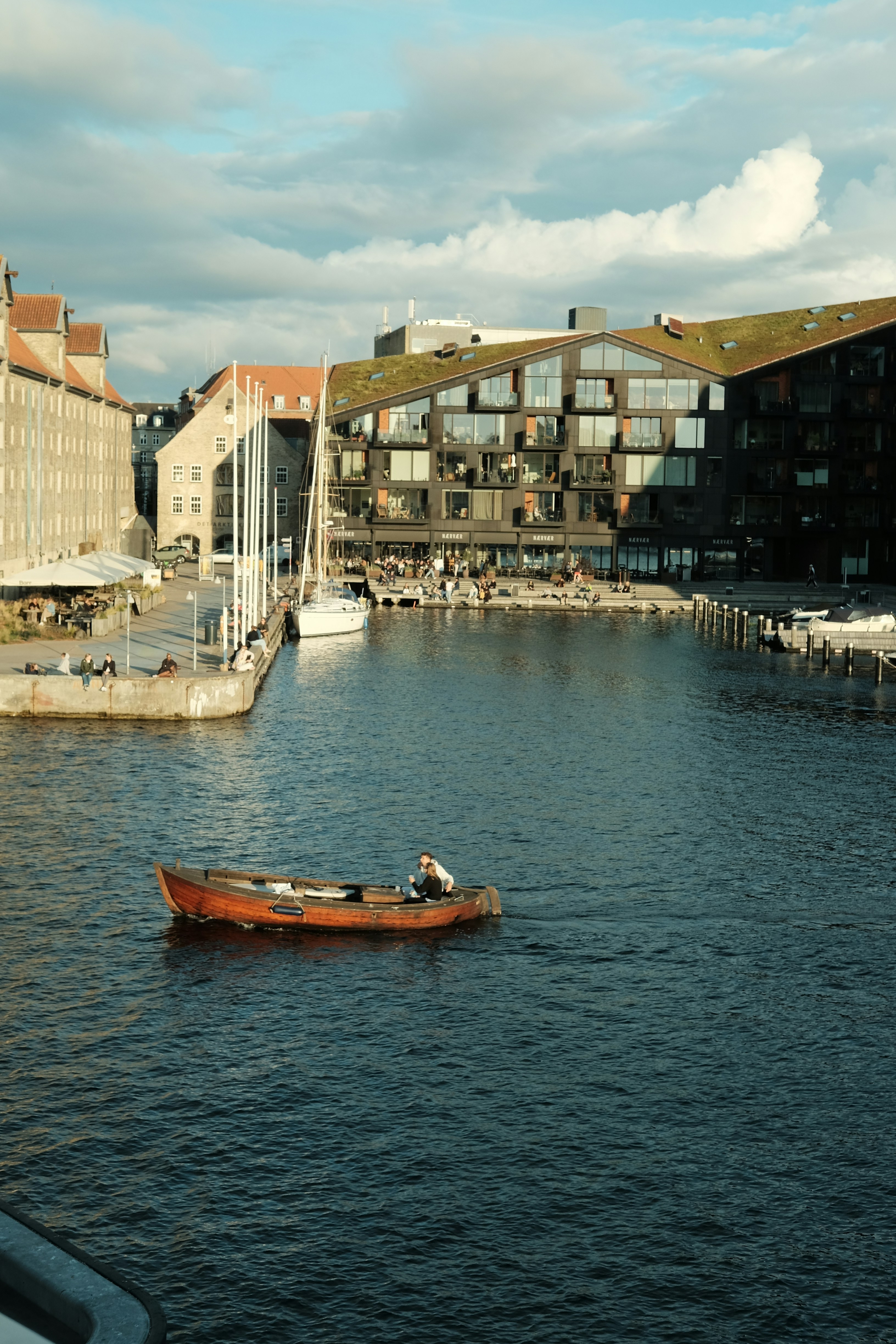 Serenity on the Water: A Glimpse of Urban Life