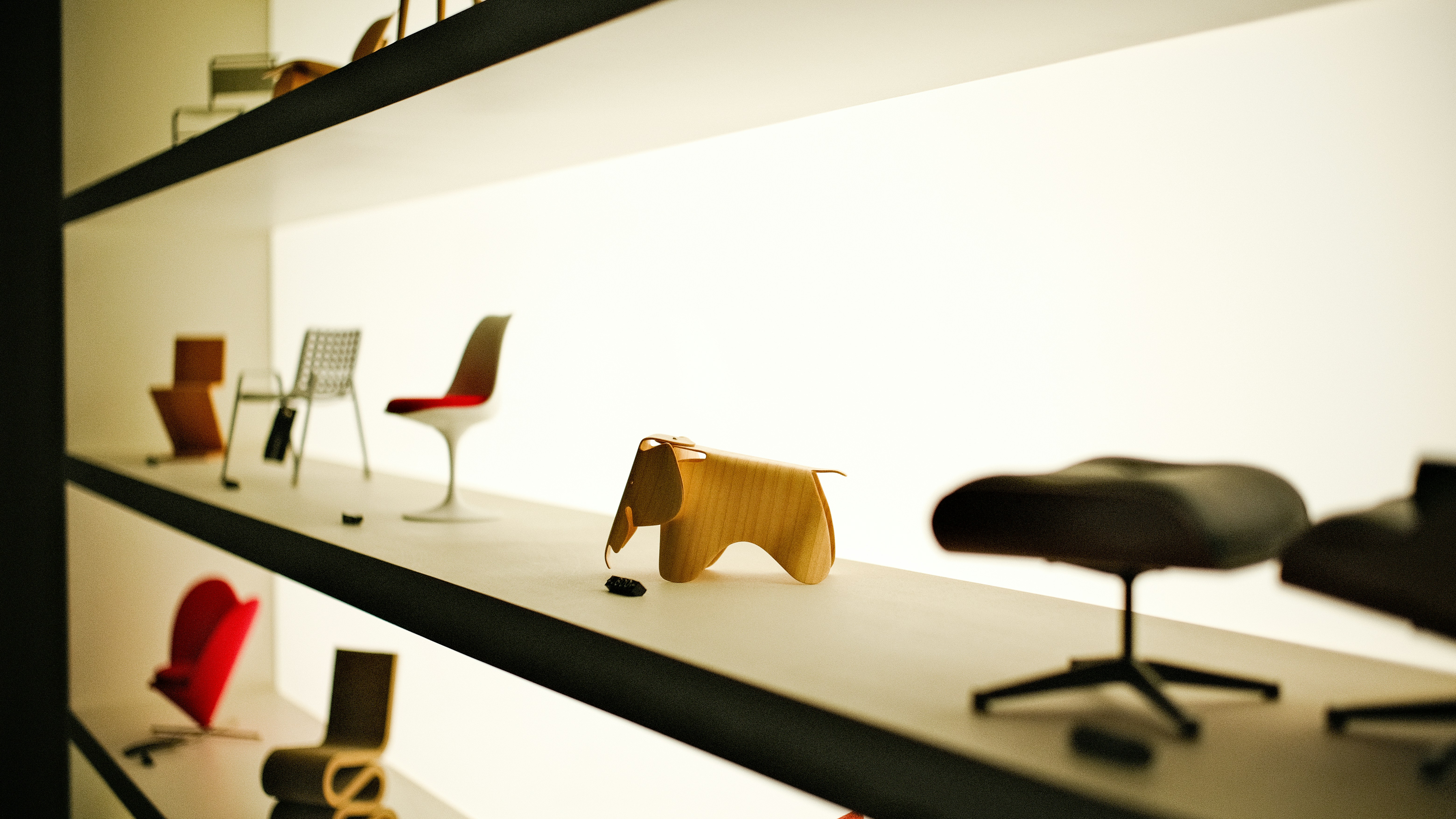 Sculptural Elegance: A Modern Display of Design