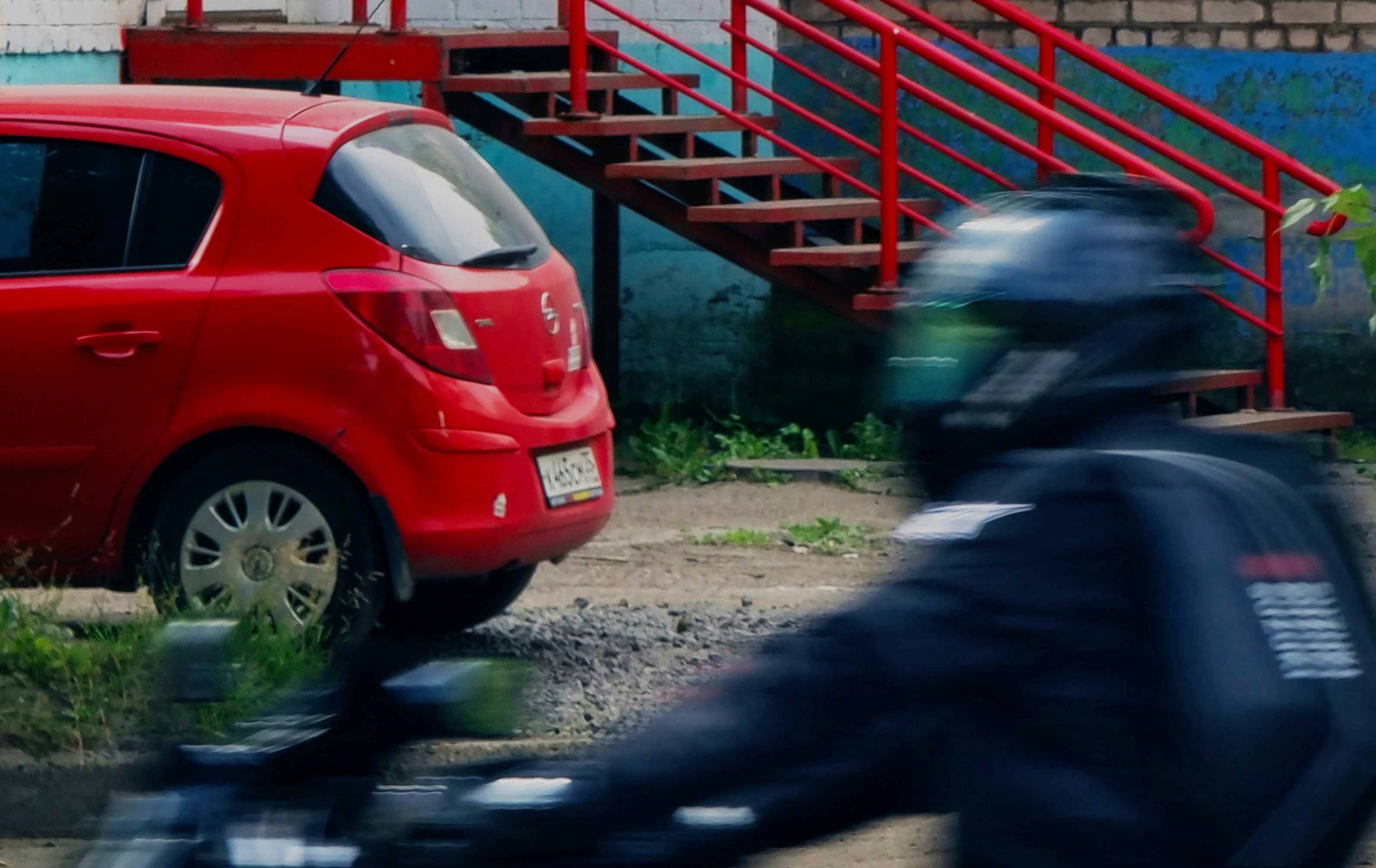 Urban Motion: A Snapshot of Everyday Life