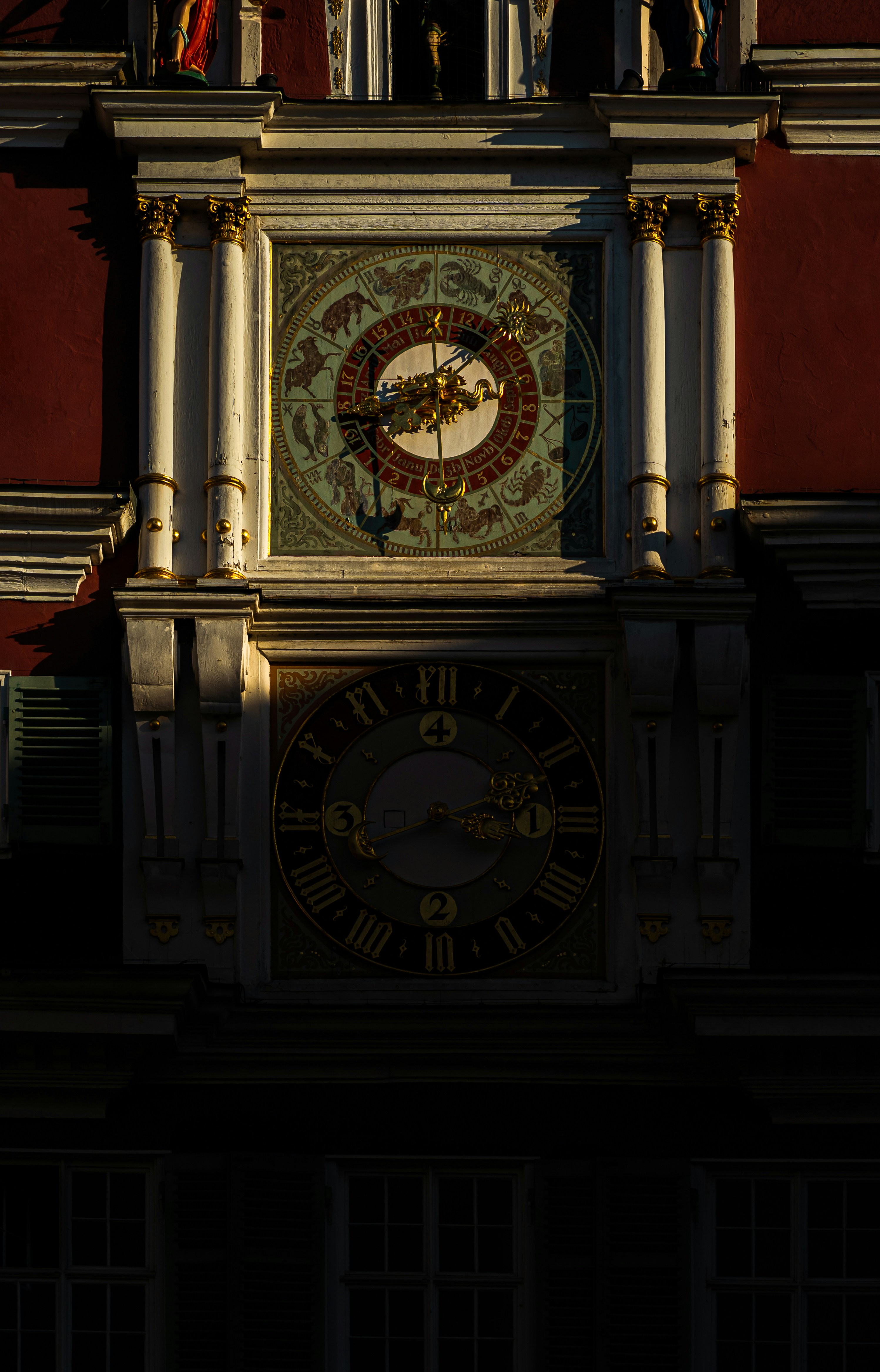 Timeless Mechanisms: The Dance of Time