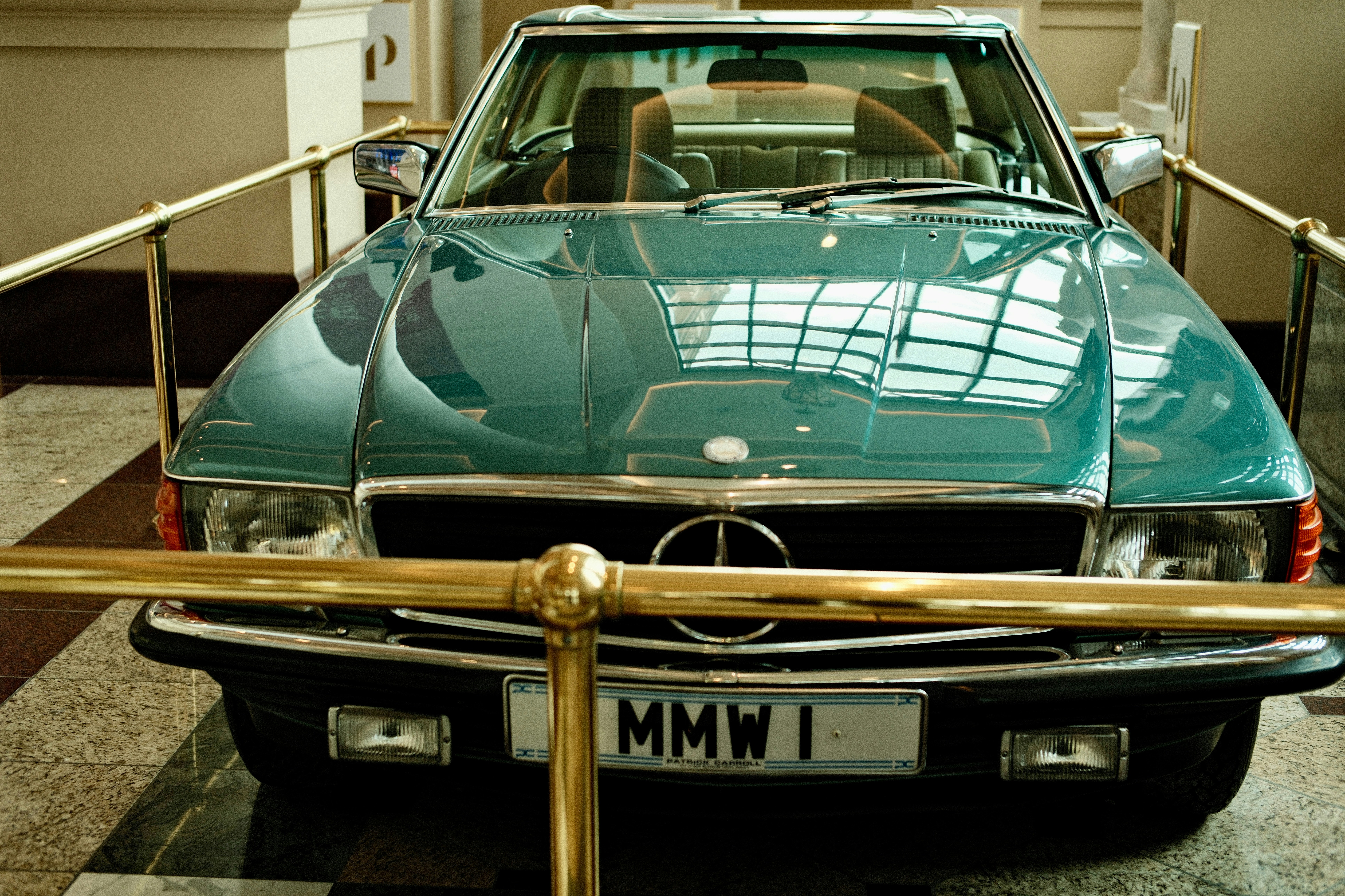 Elegance in Motion: A Classic Mercedes Showcase
