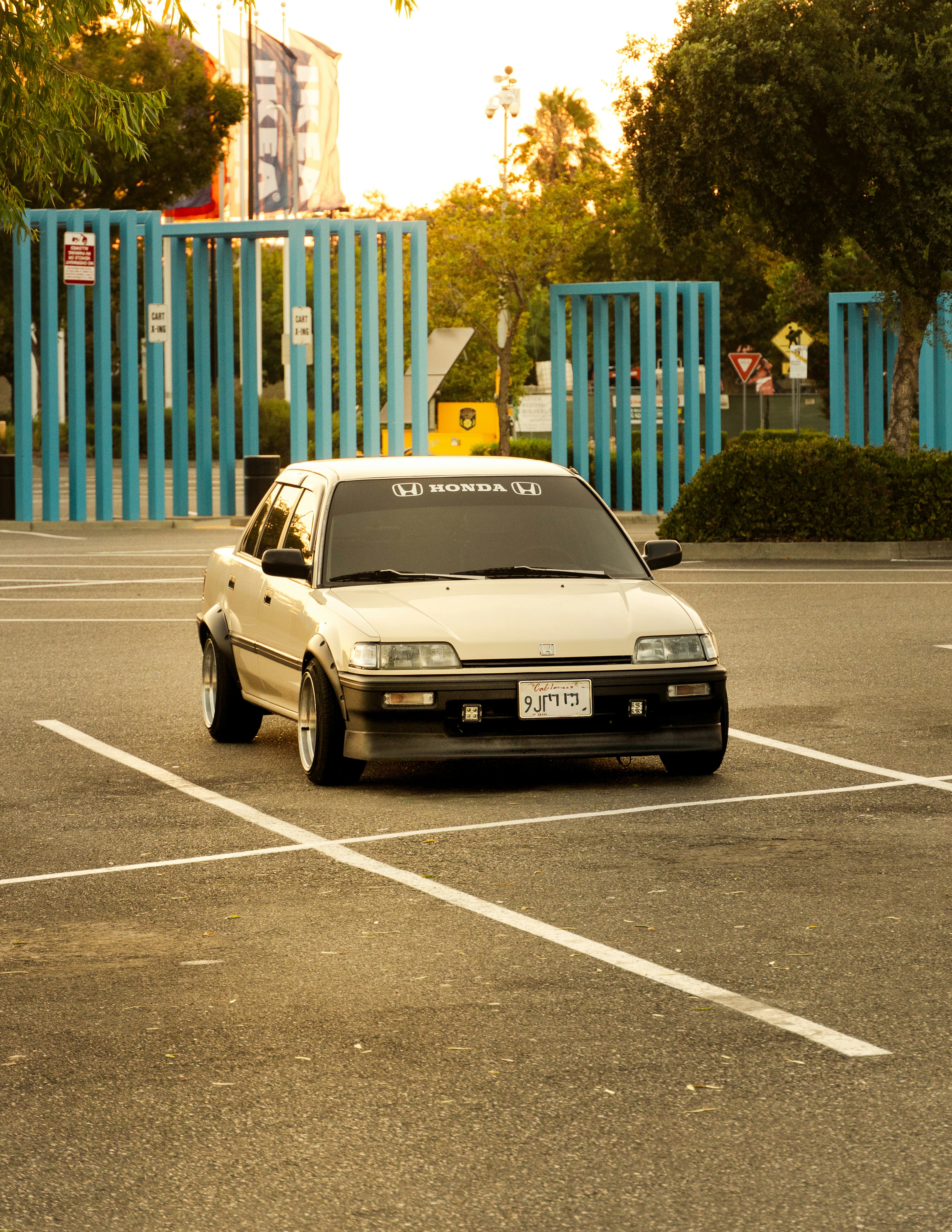 Classic Honda Elegance in an Urban Oasis