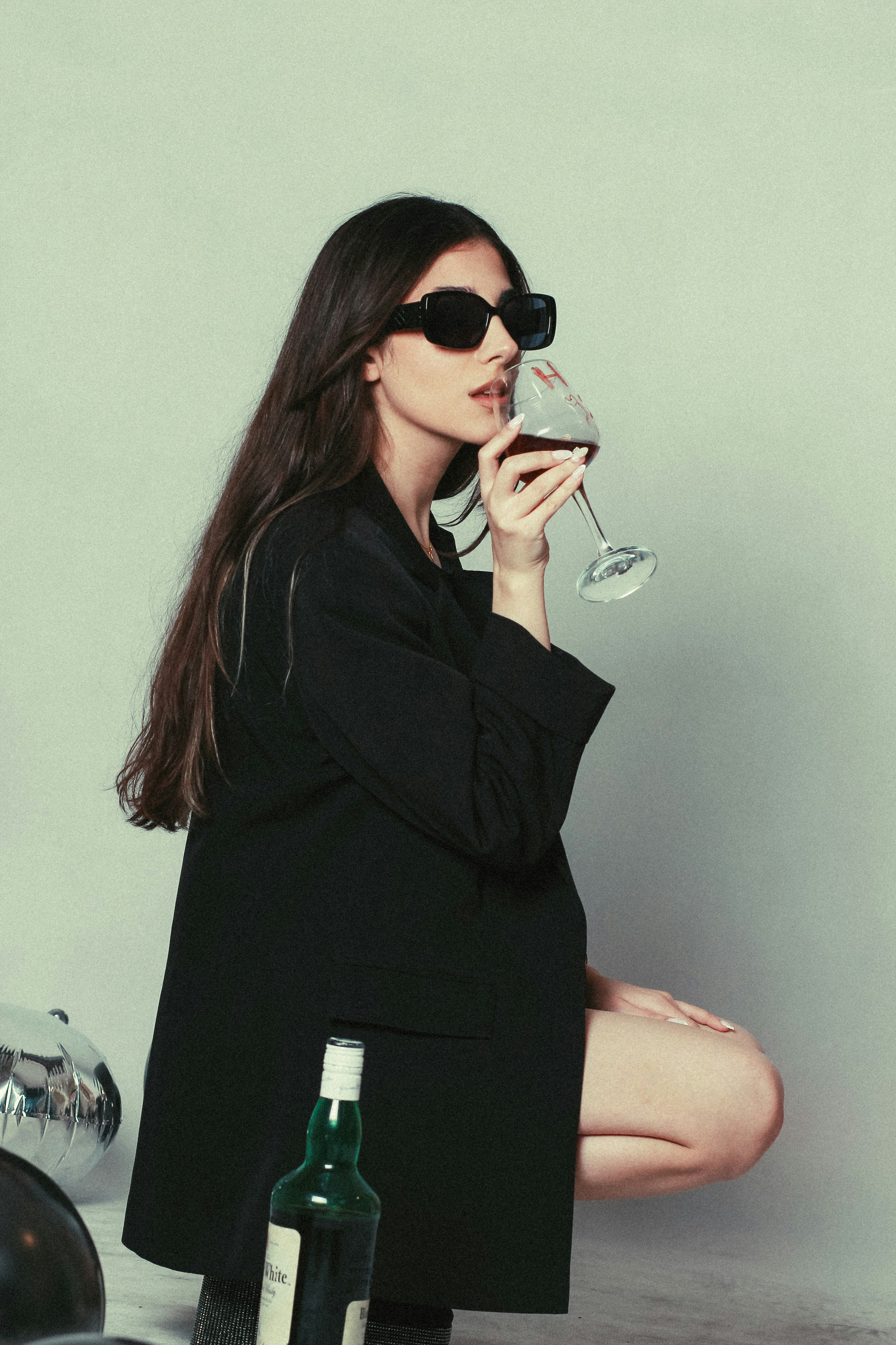 Chic Elegance in a Modern Moment