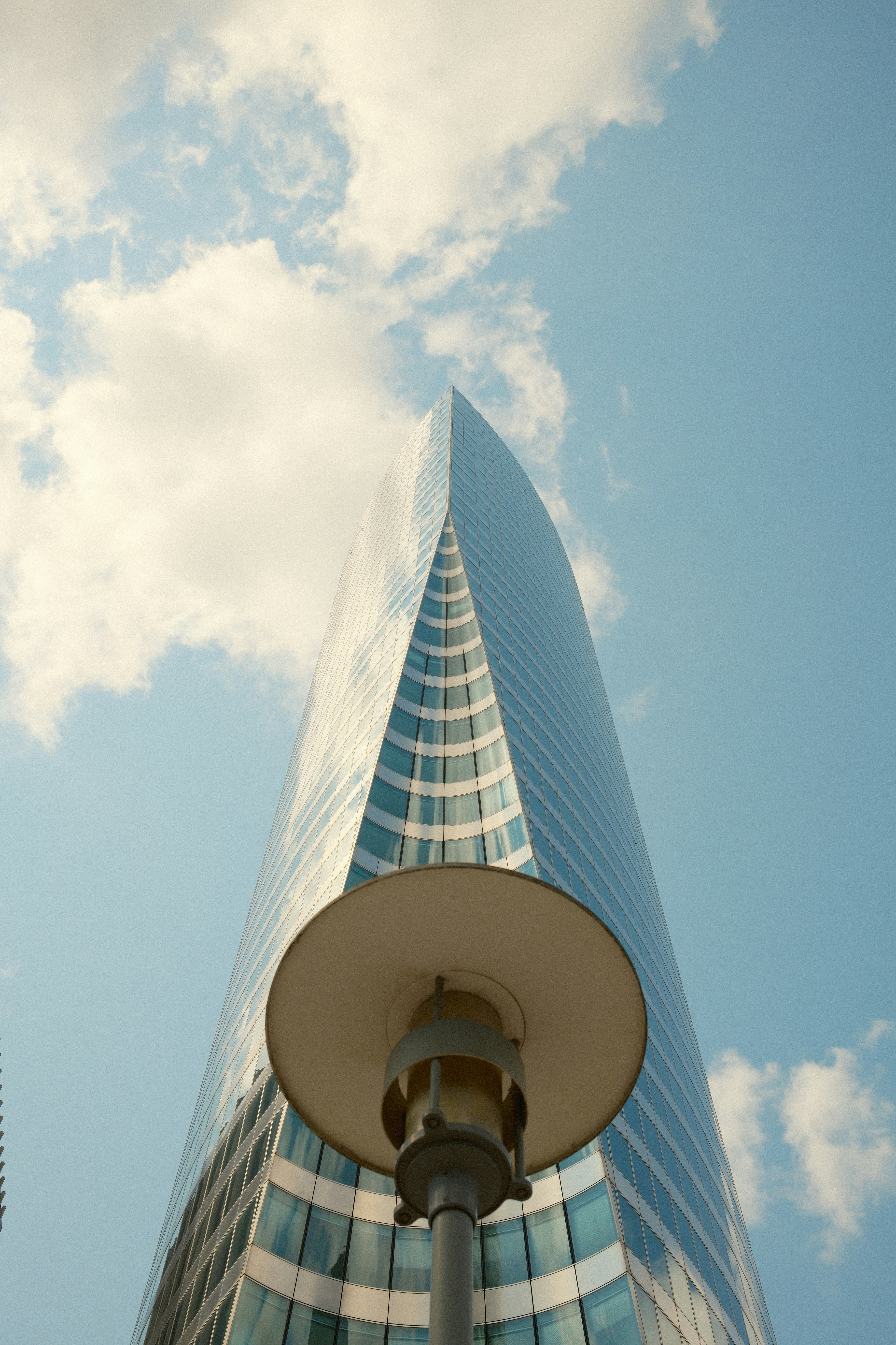 Vertical Elegance: A Modern Architectural Marvel
