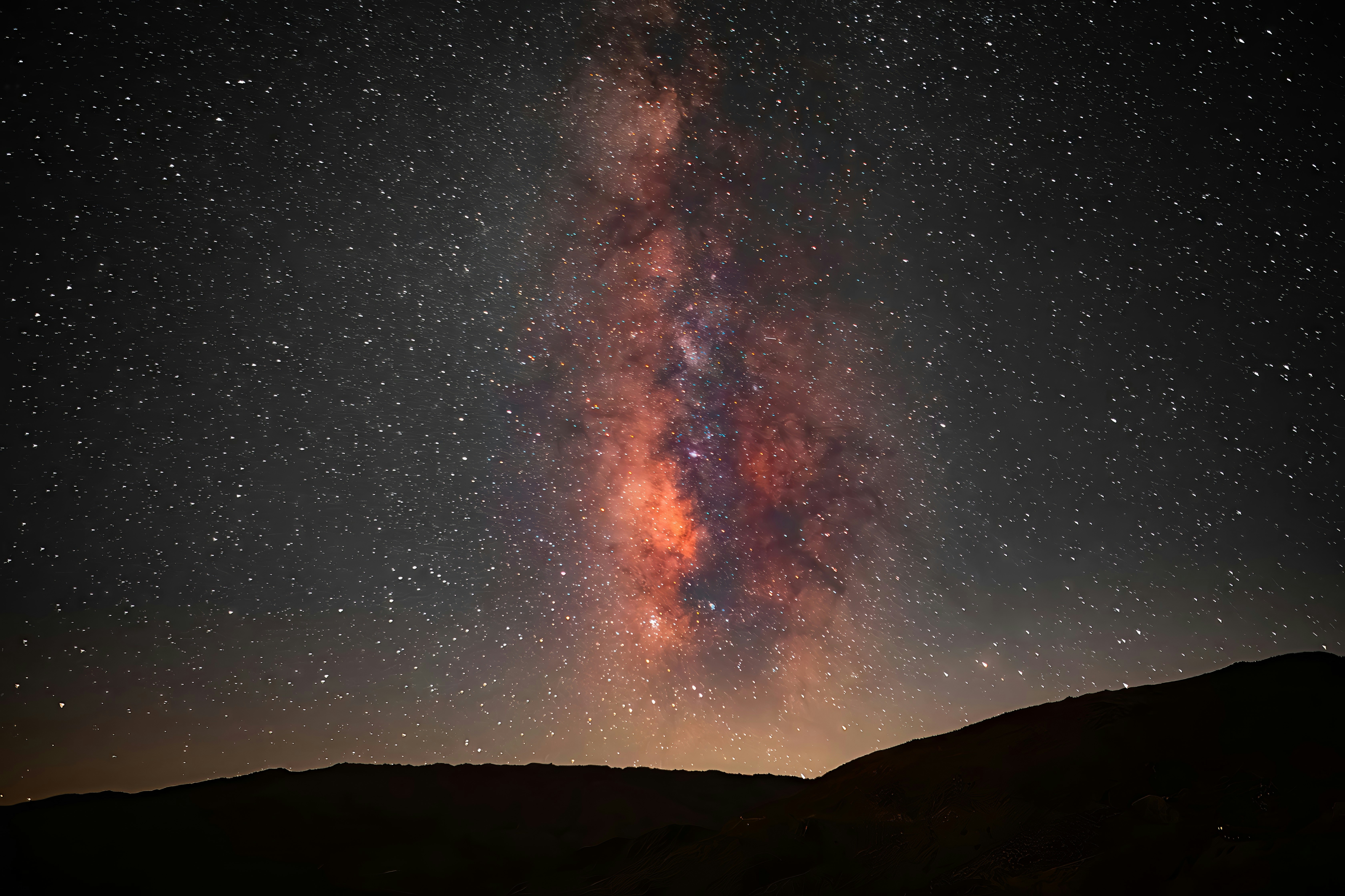 Celestial Canvas: The Heart of the Milky Way
