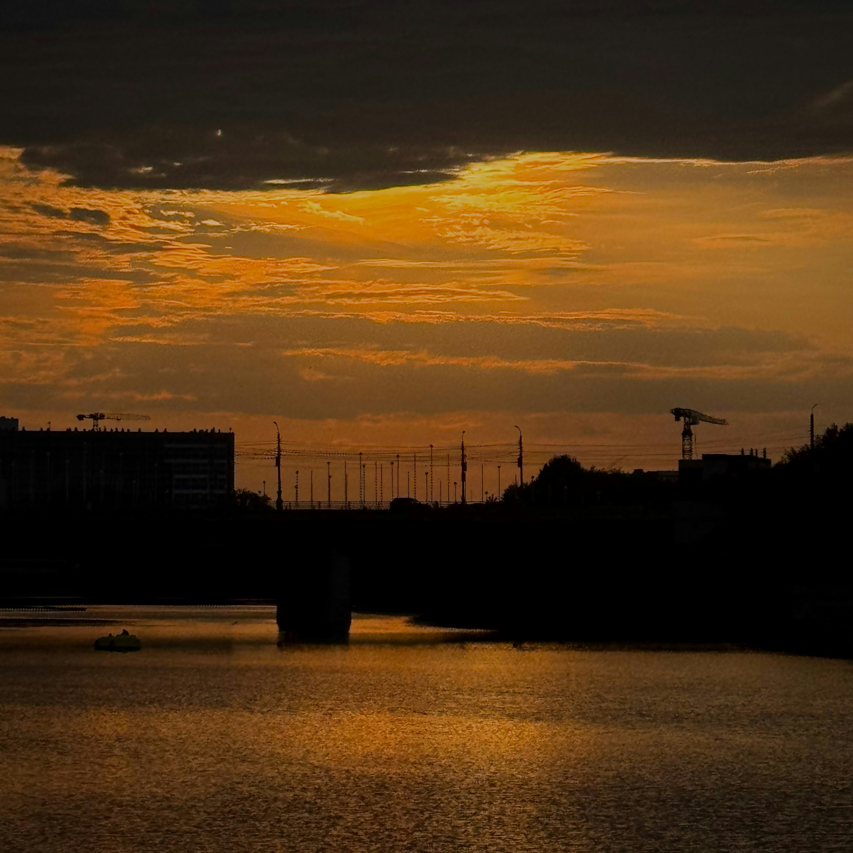 Reflections of Dusk: A Cityscape's Embrace