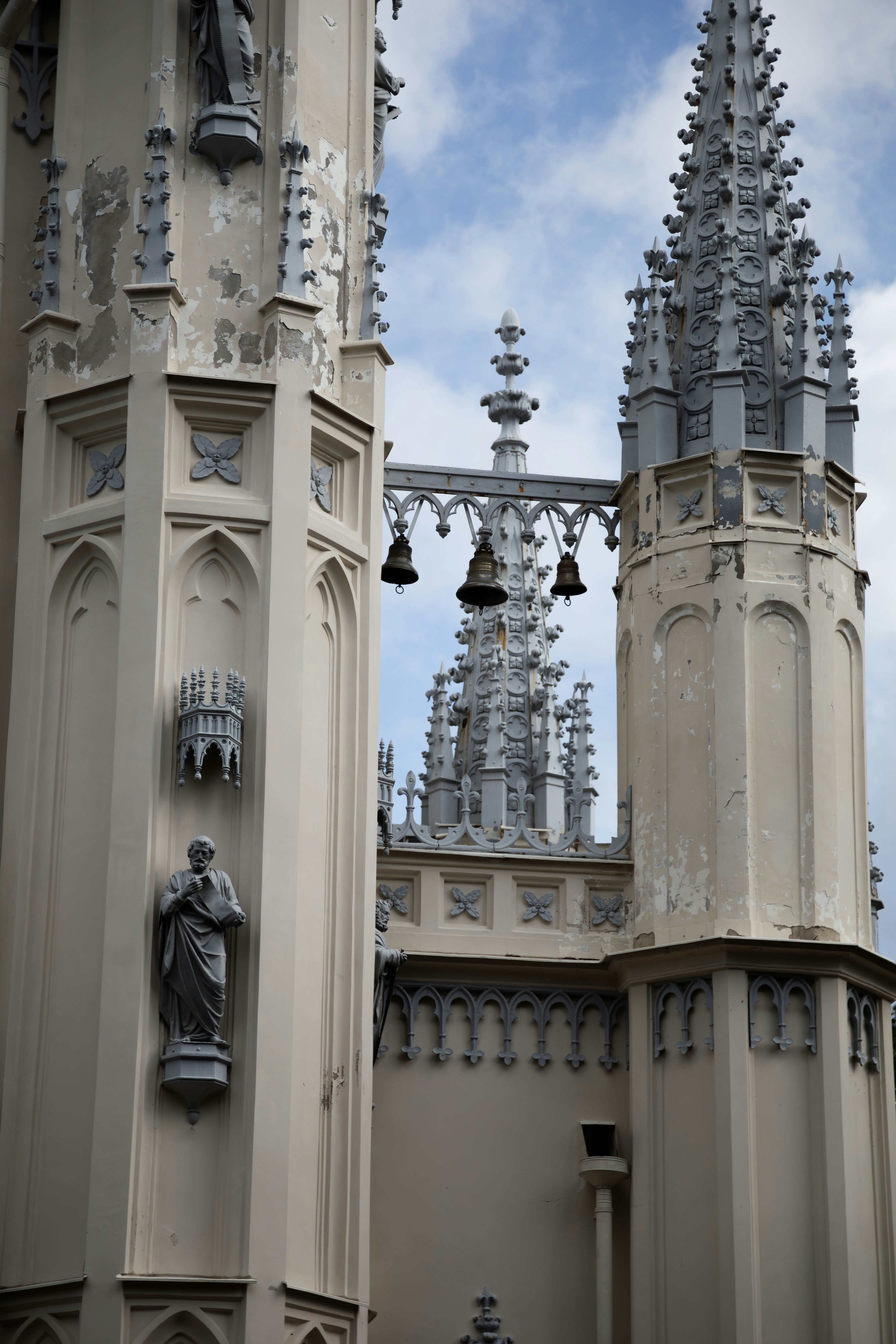 Echoes of Architectural Grandeur