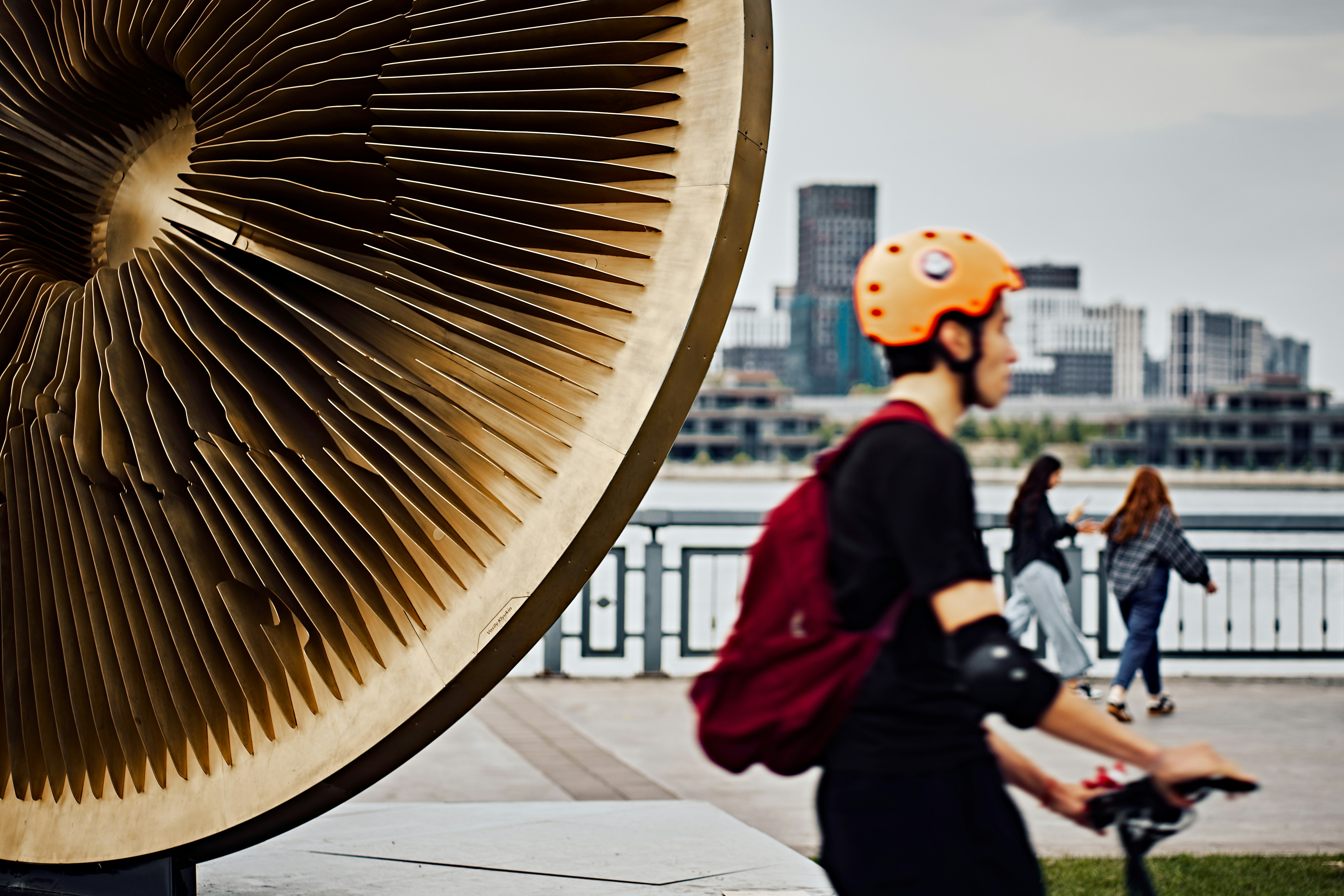 Urban Playground: A Rider, a Rim of Gears, and the City