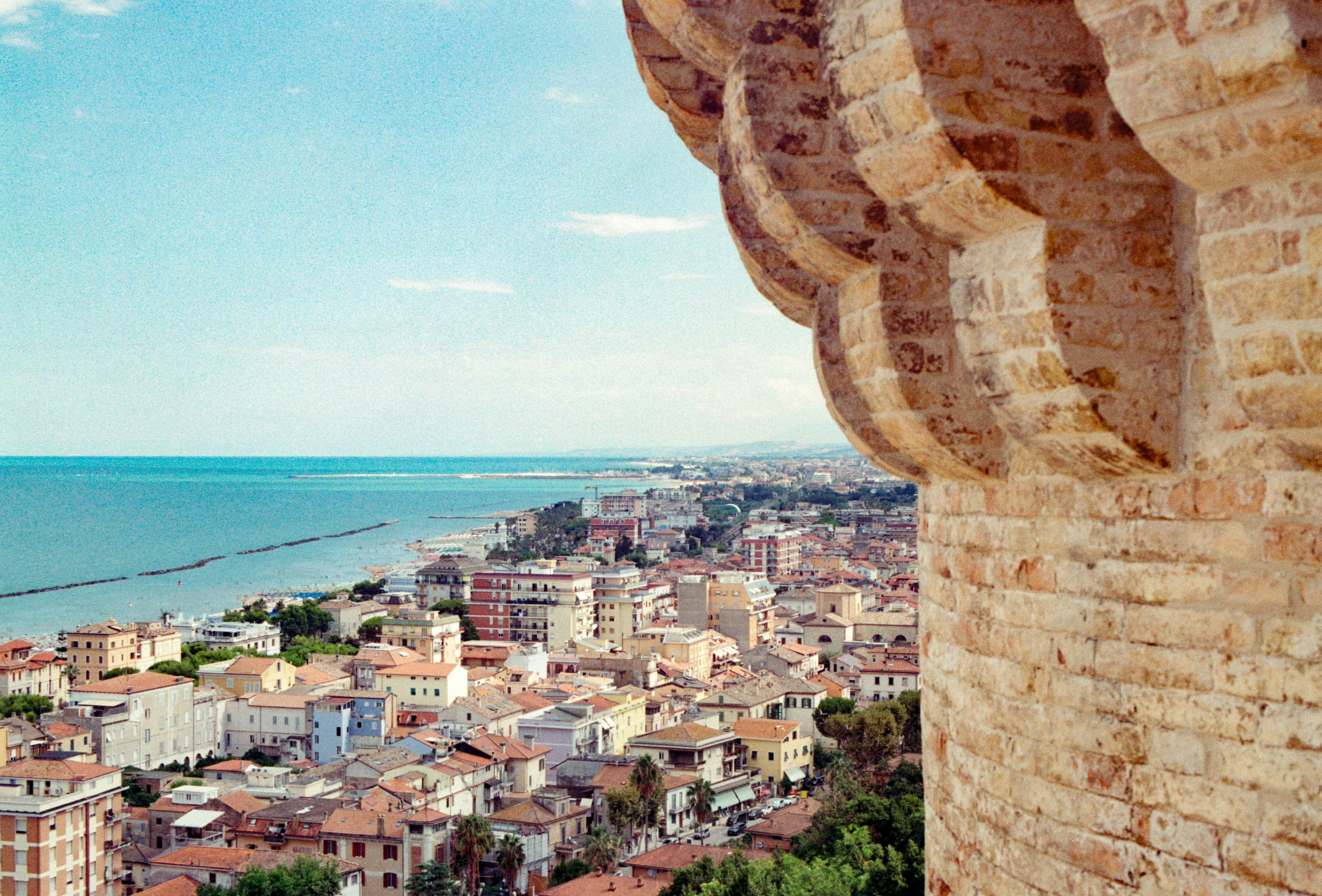 Coastal Serenity: A Glimpse from the Heights