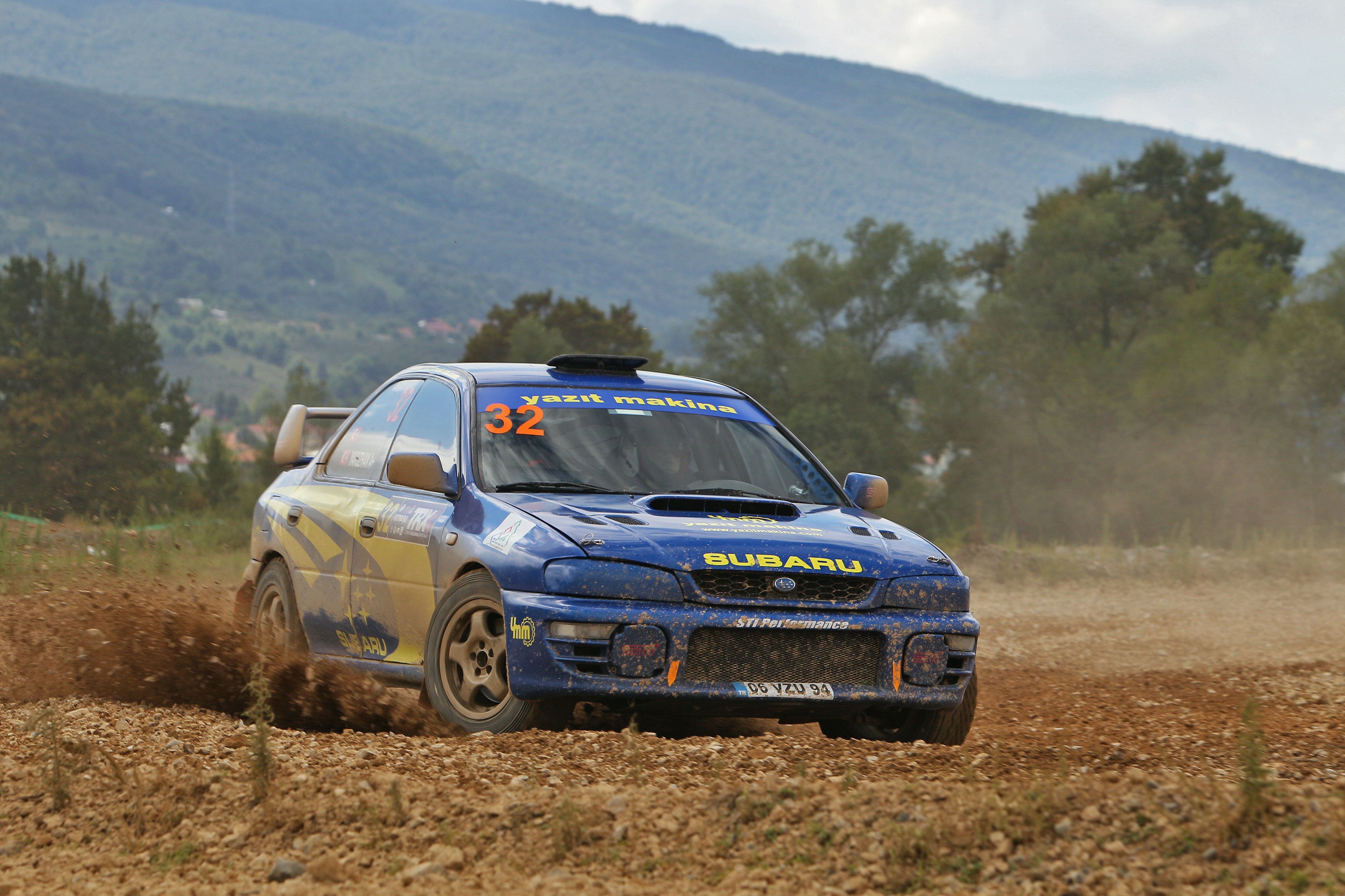 Rally Dynamics: The Thrill of Off-Road Racing