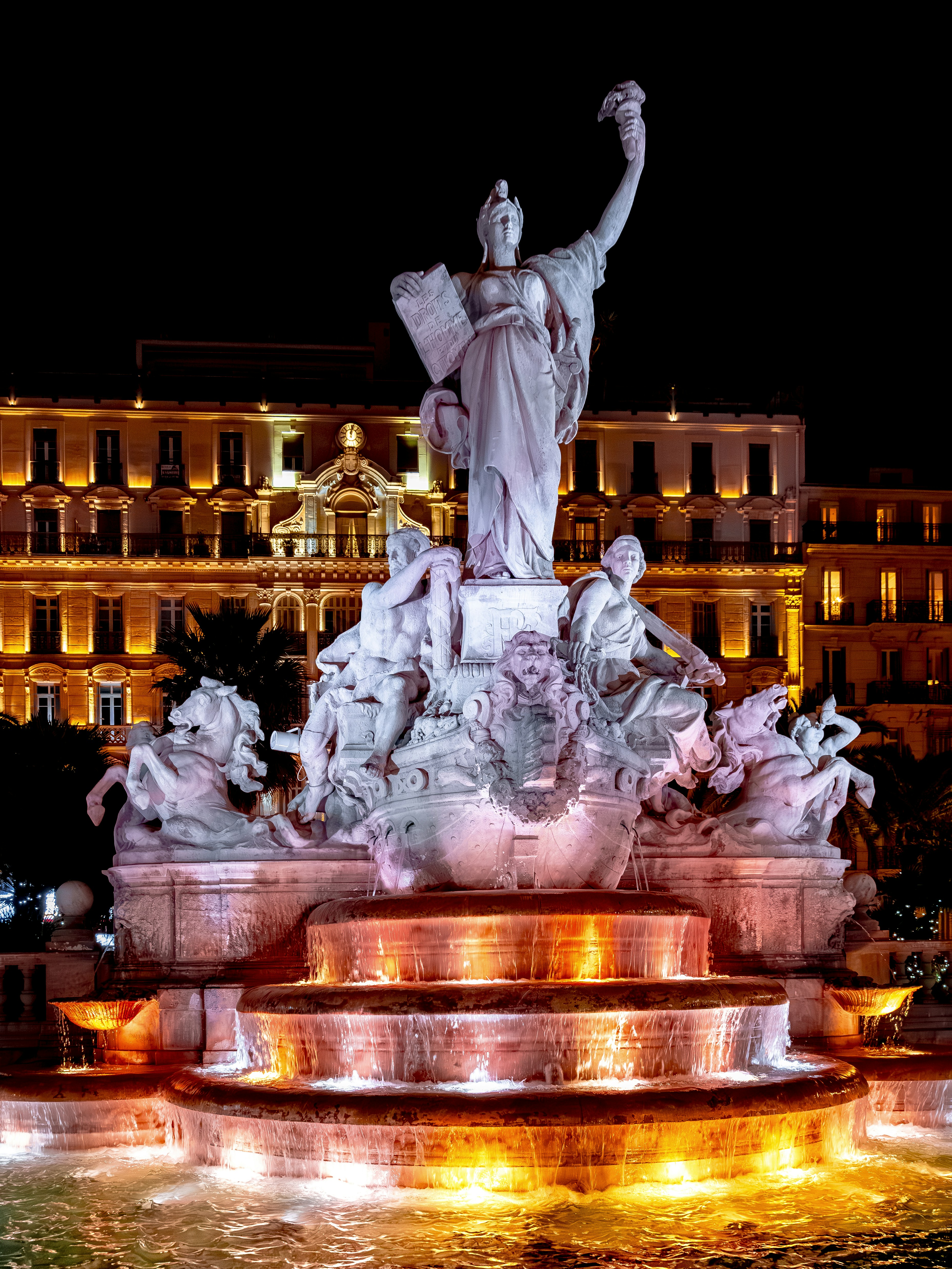 Illuminated Elegance: A Night at the Fountain