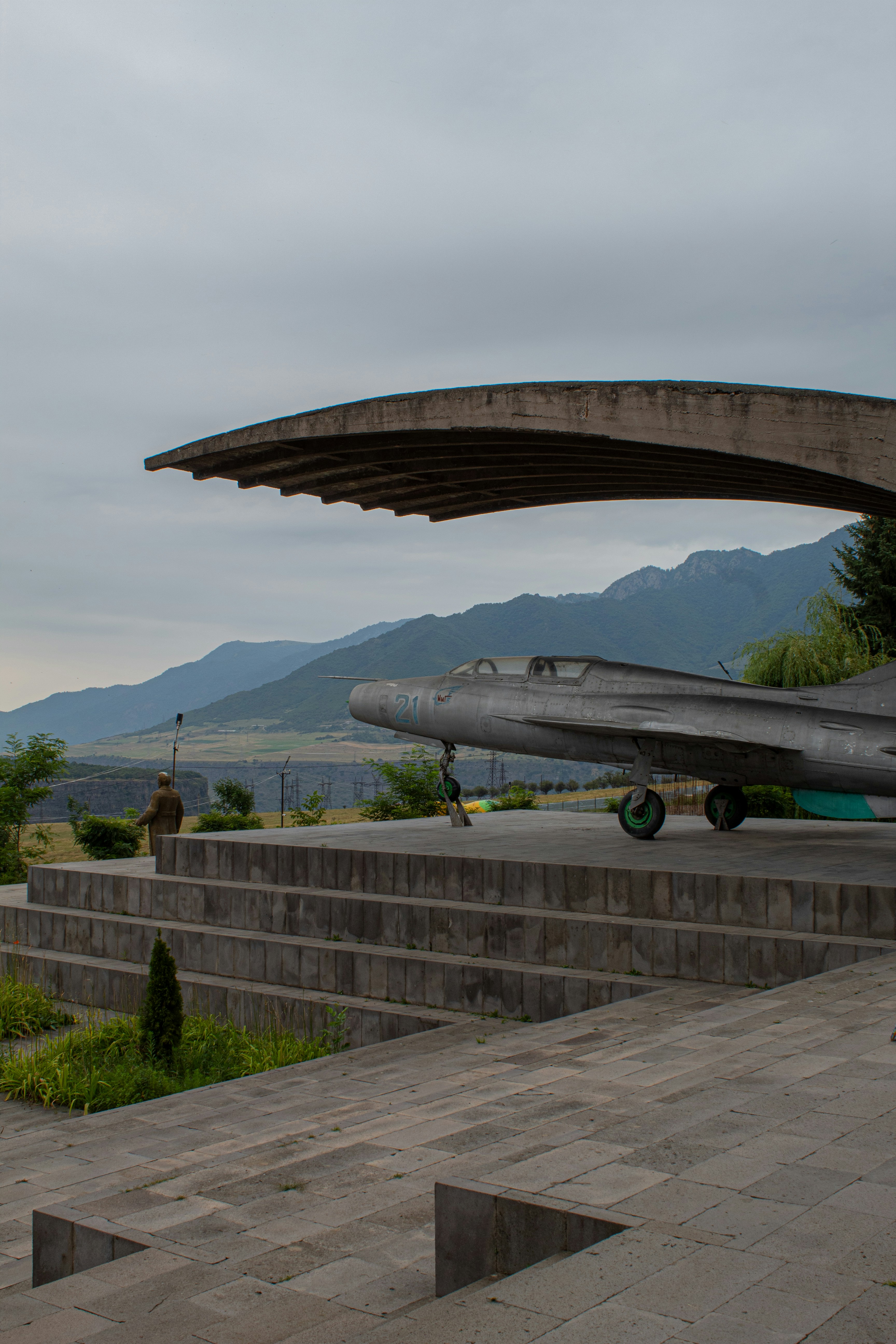 Echoes of Aviation: A Tribute to the Skies