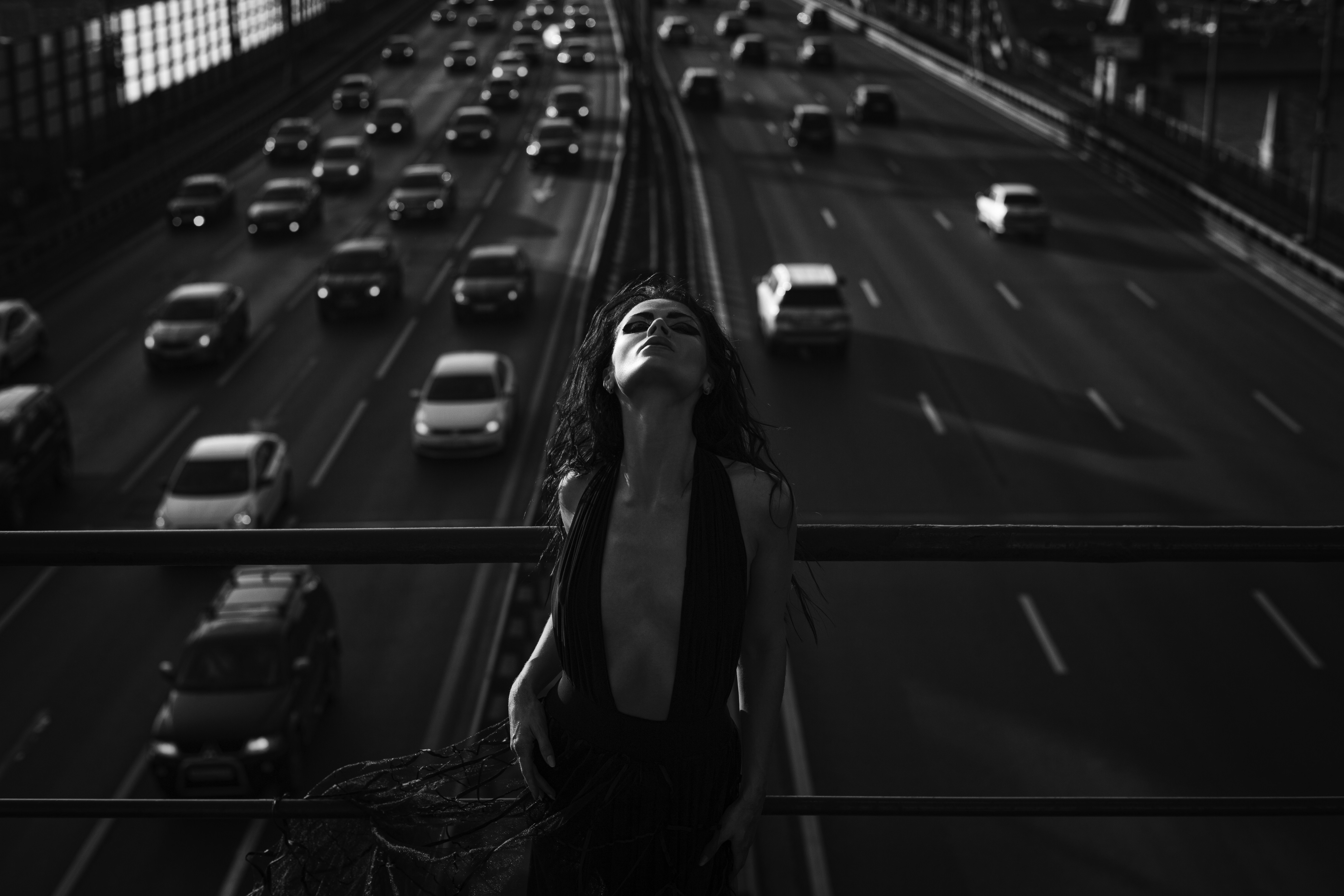 Urban Solitude Amidst the Rush