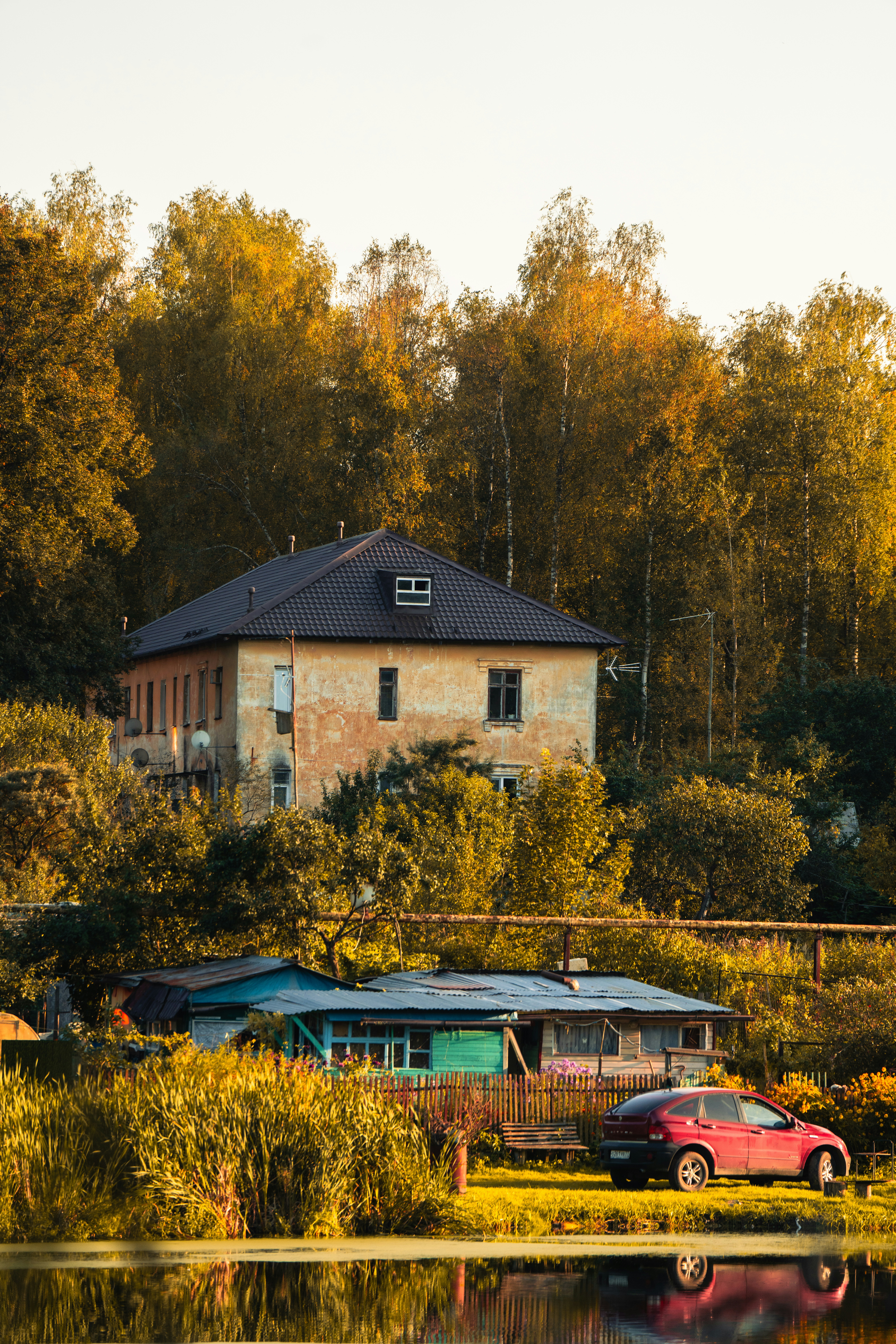 Whispers of Time: A Rustic Retreat by the Water