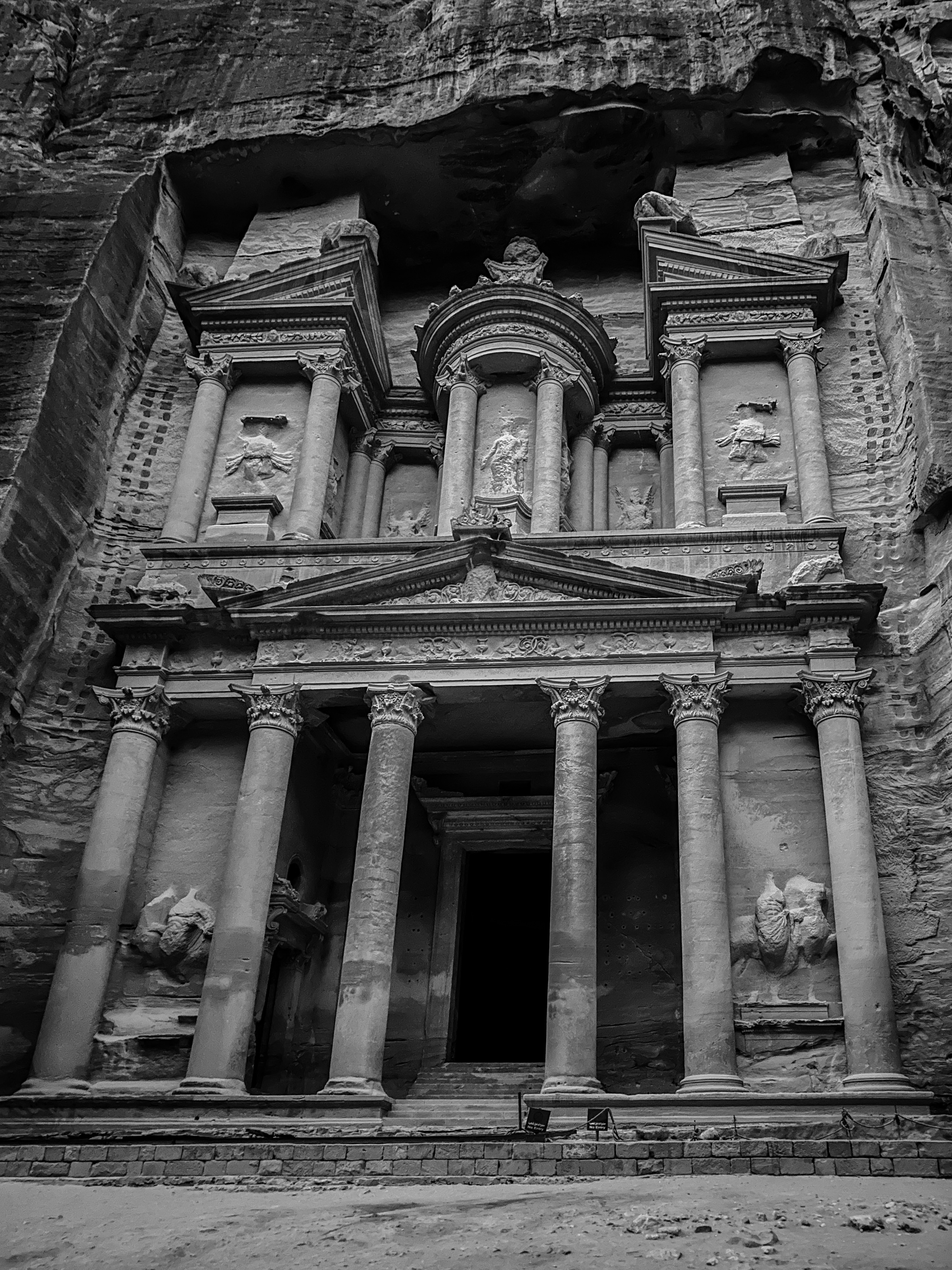 Echoes of Ancient Grandeur: The Facade of Petra