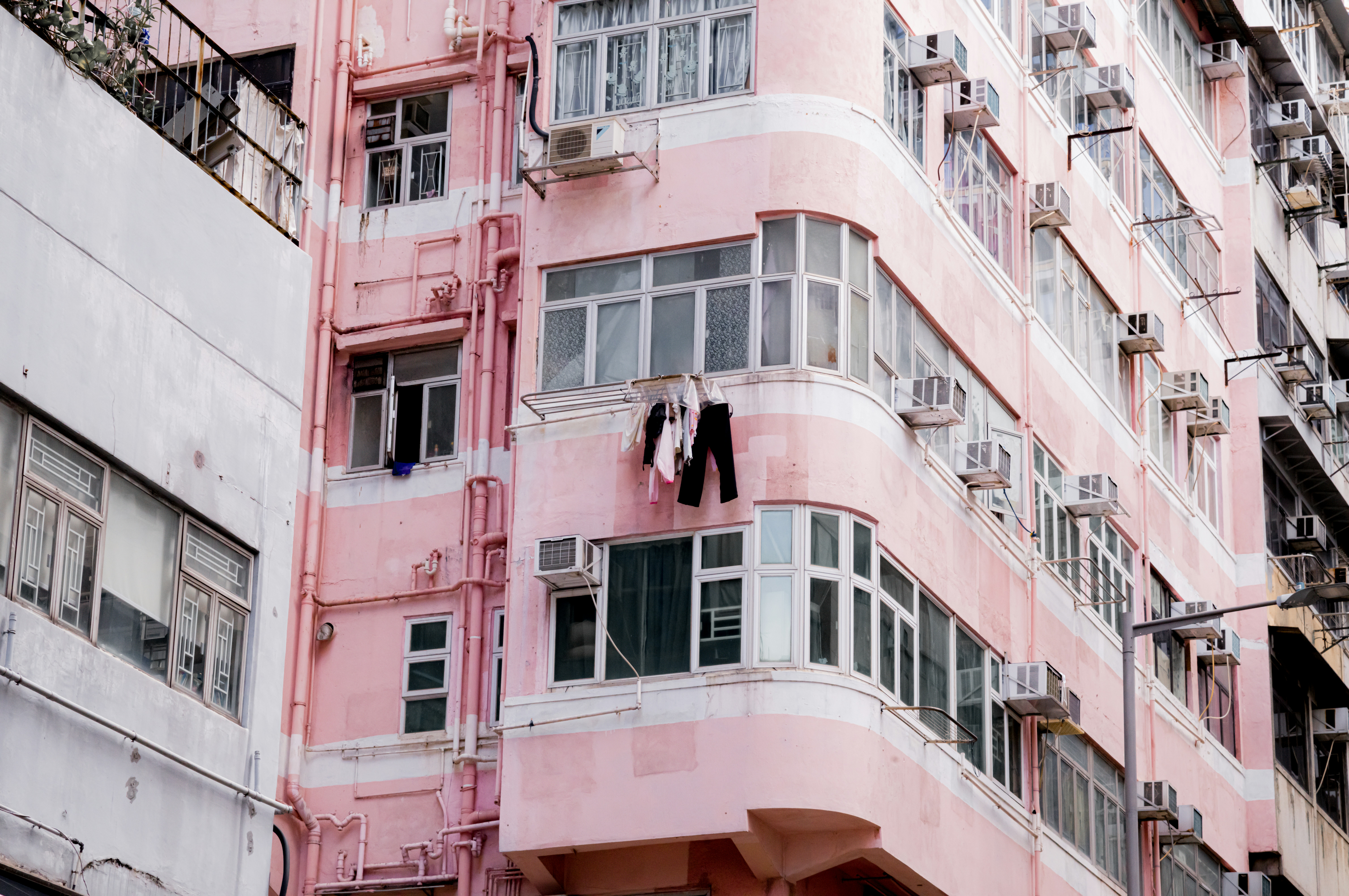 Urban Whispers: The Laundry of Life