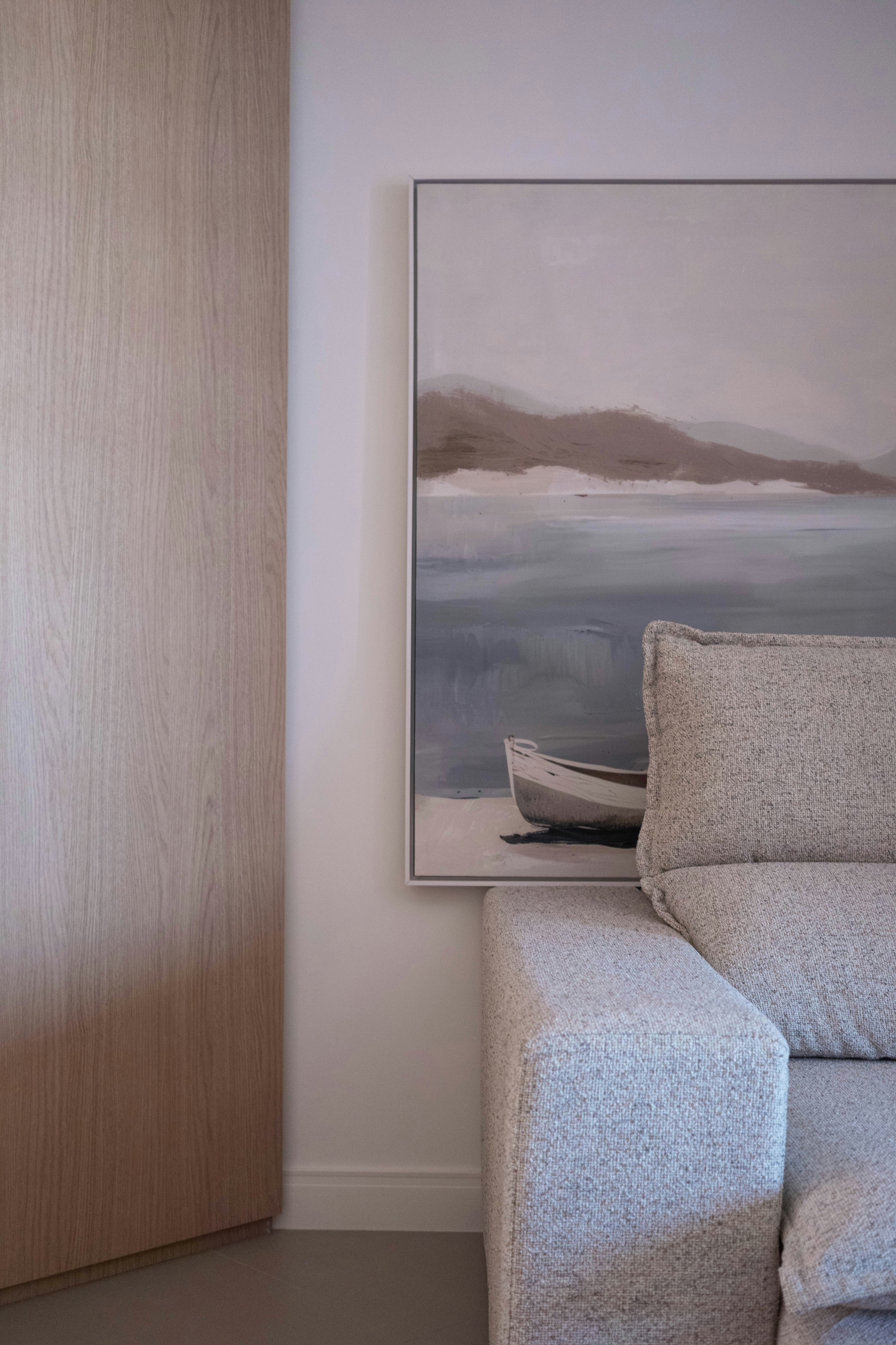 Serenity in Minimalism