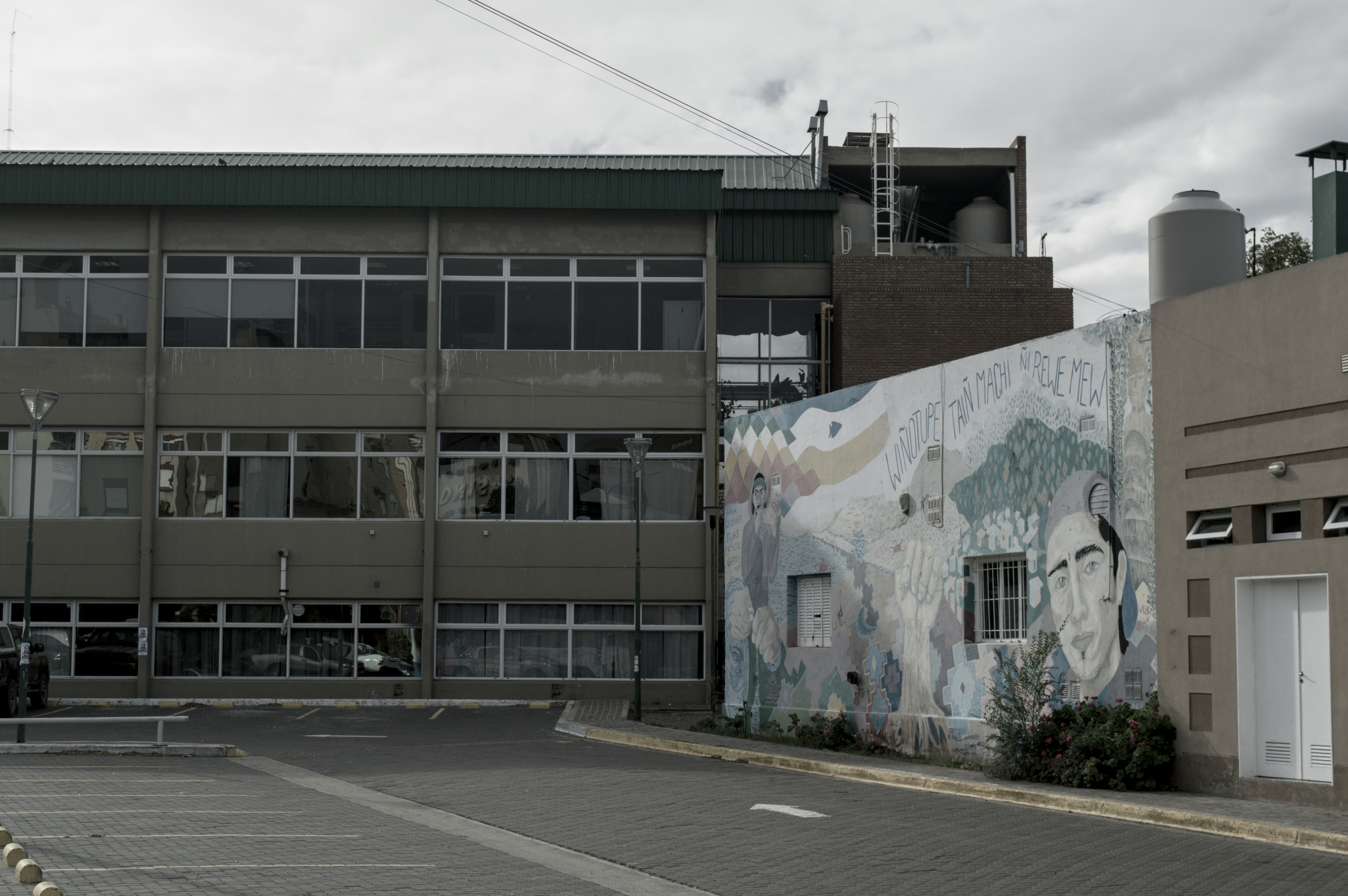 Urban Echoes: A Mural's Tale