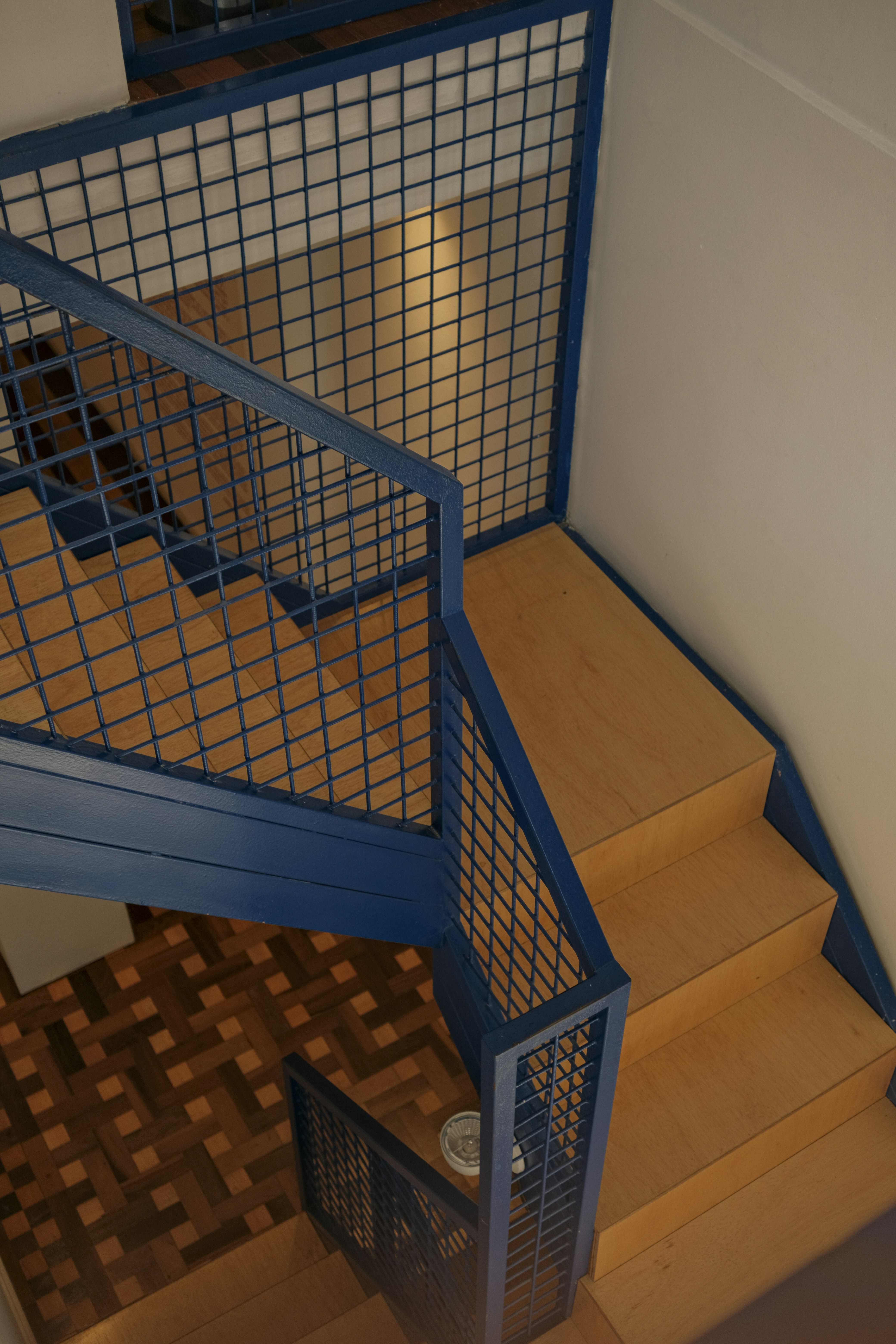 Geometric Ascent: A Study in Lines and Light